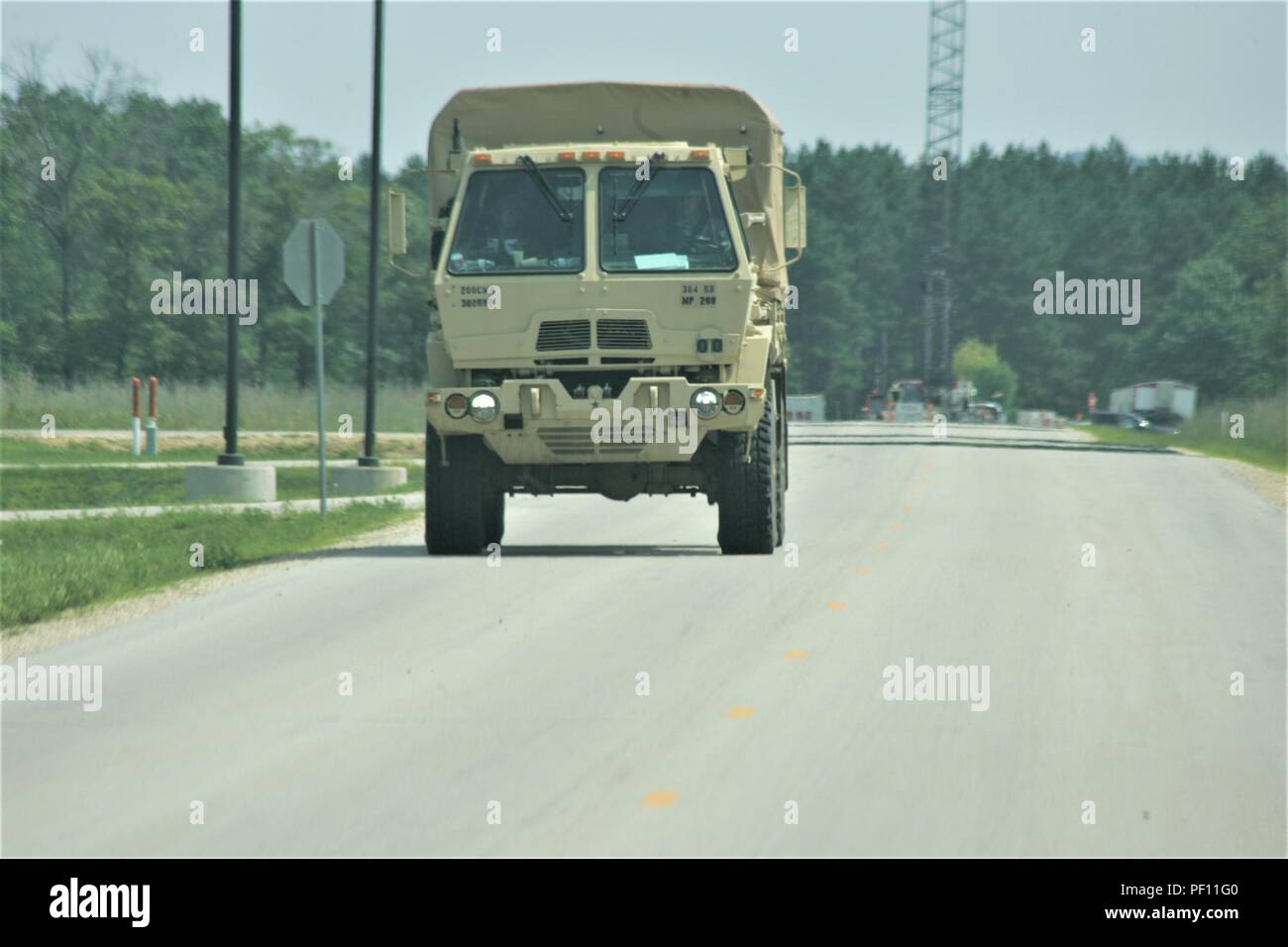 Canadian army truck hi-res stock photography and images - Alamy