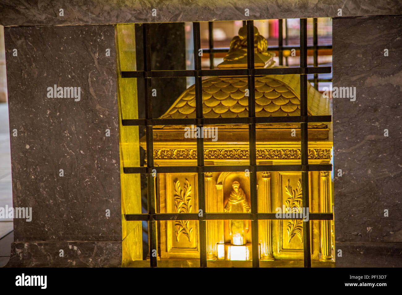 St thomas aquinas hi-res stock photography and images - Alamy