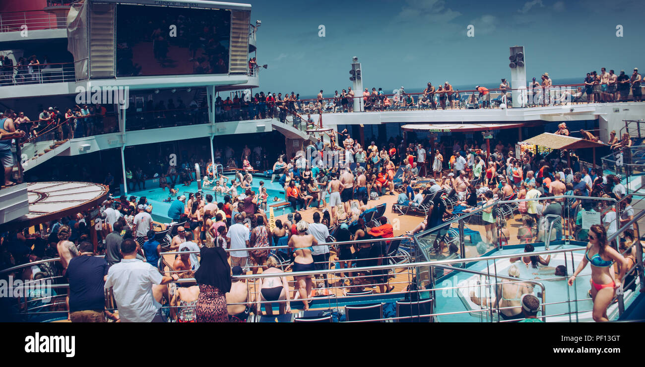people enjoy outside party in carnival triumph cruise line Stock Photo ...