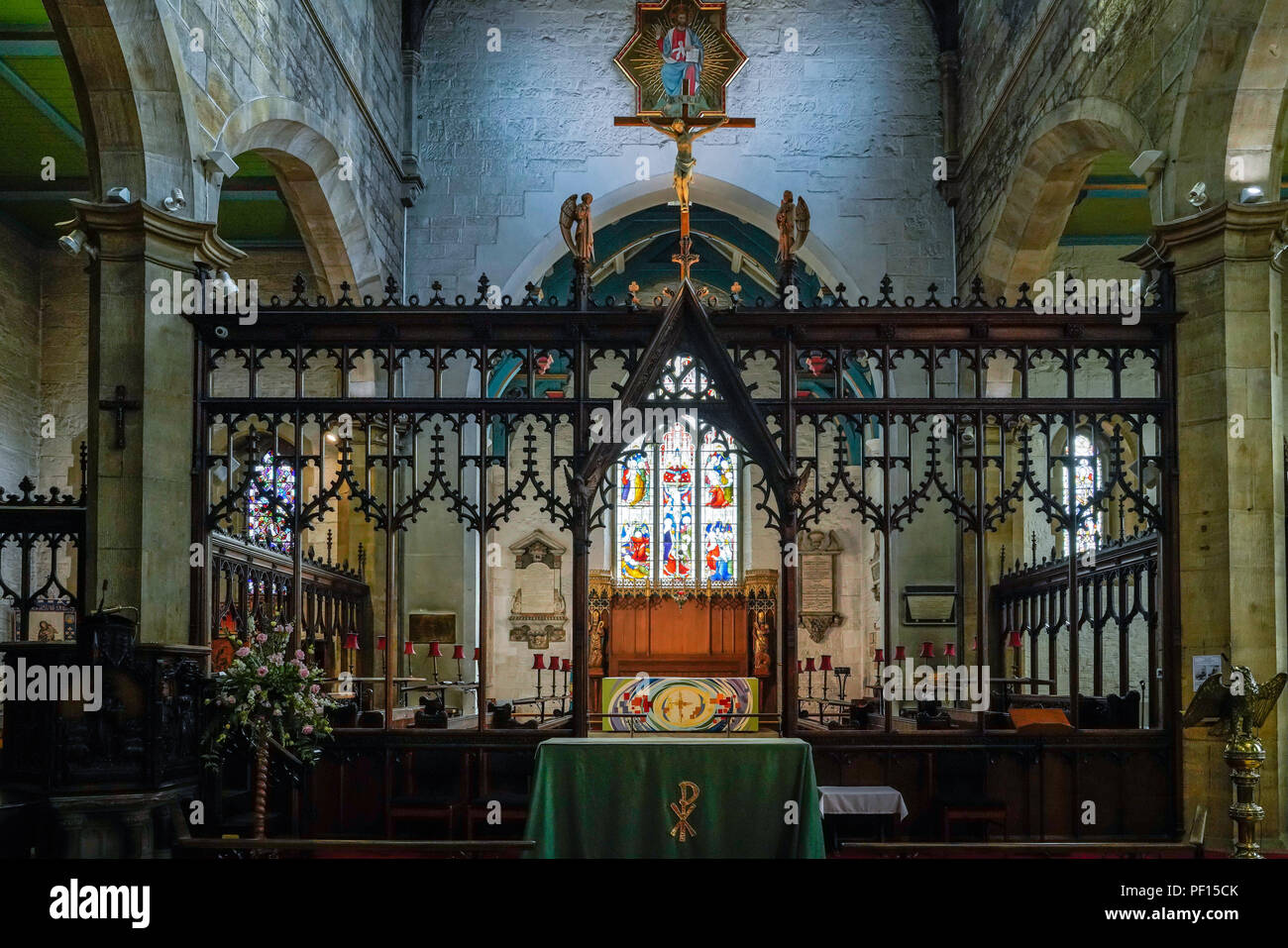 EAST GRINSTEAD, WEST SUSSEX/UK - AUGUST 18 : Main altar in St Swithun's ...