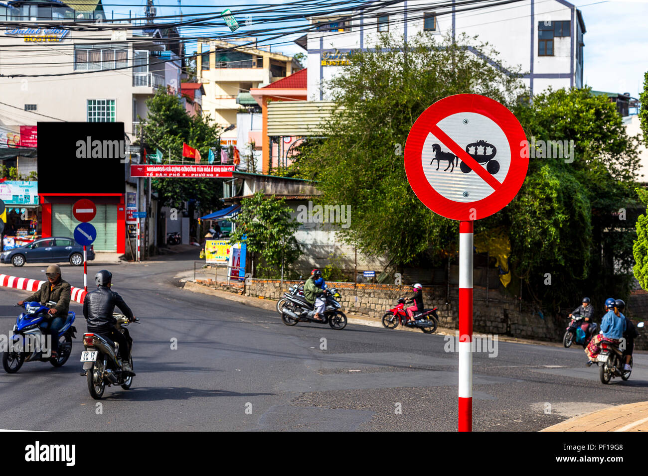 No motorcycles sign hi-res stock photography and images - Alamy