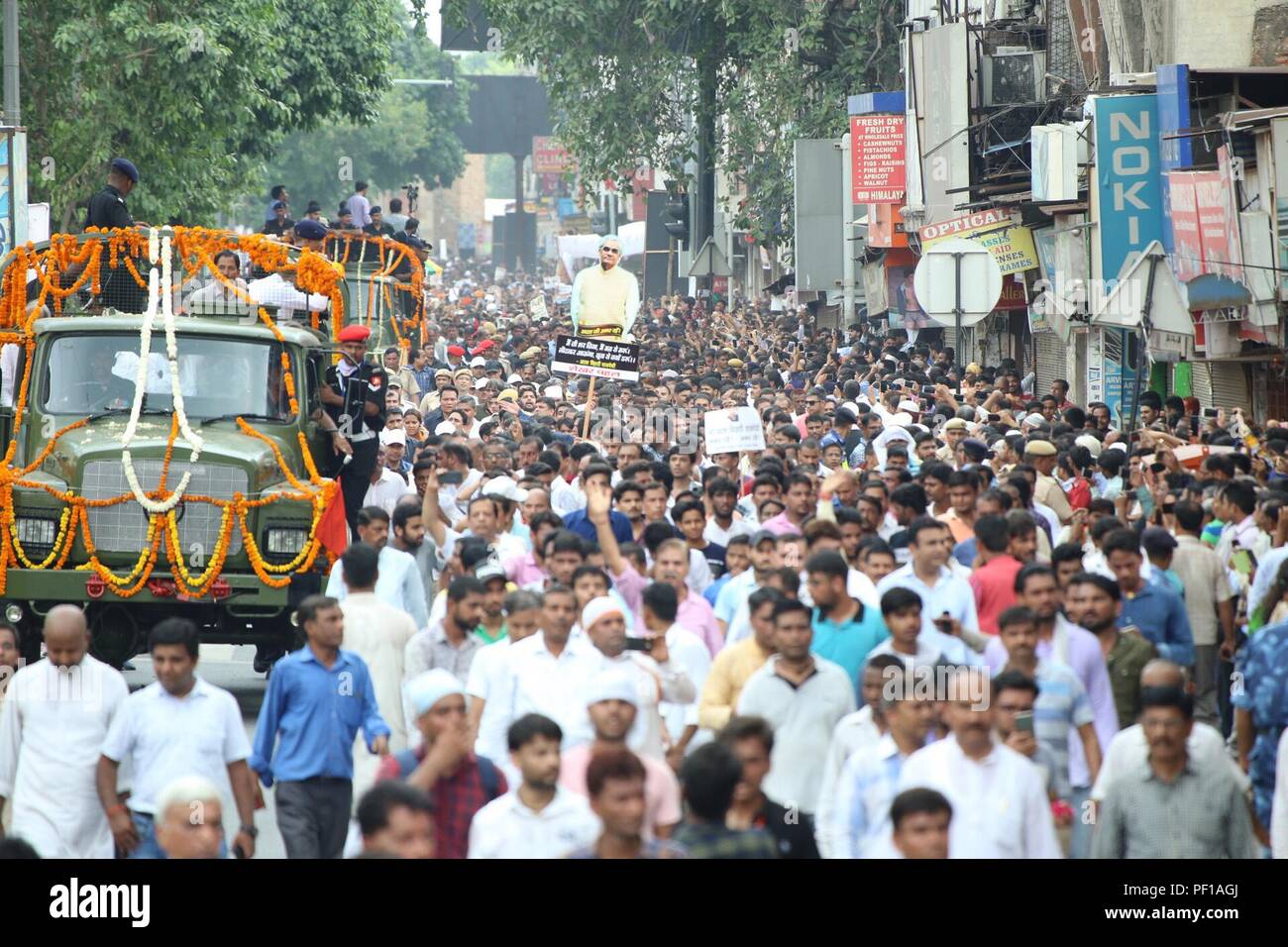 Narendra modi atal bihari vajpayee hi-res stock photography and images ...