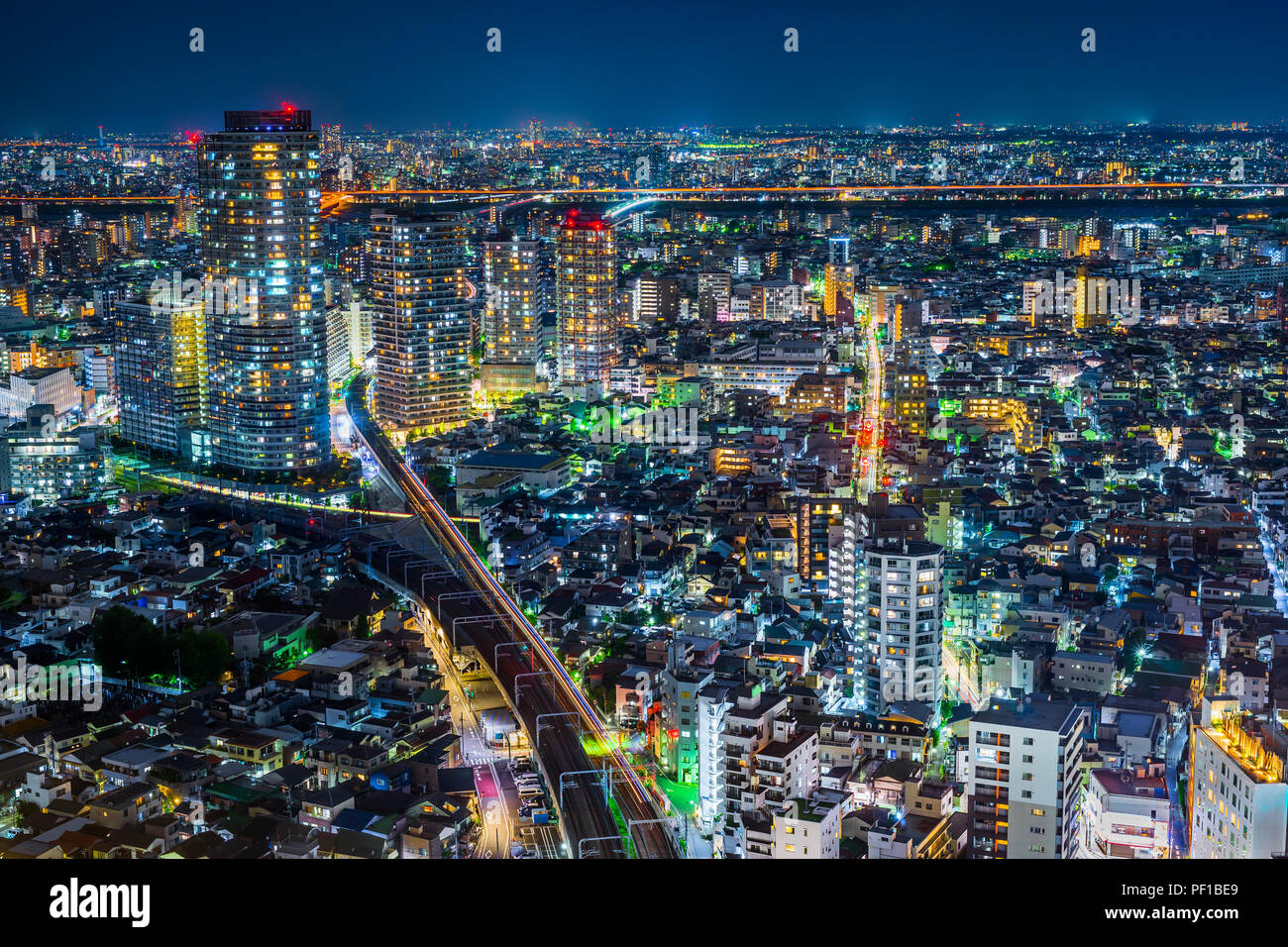 Tokyo city skyline night hi-res stock photography and images - Alamy