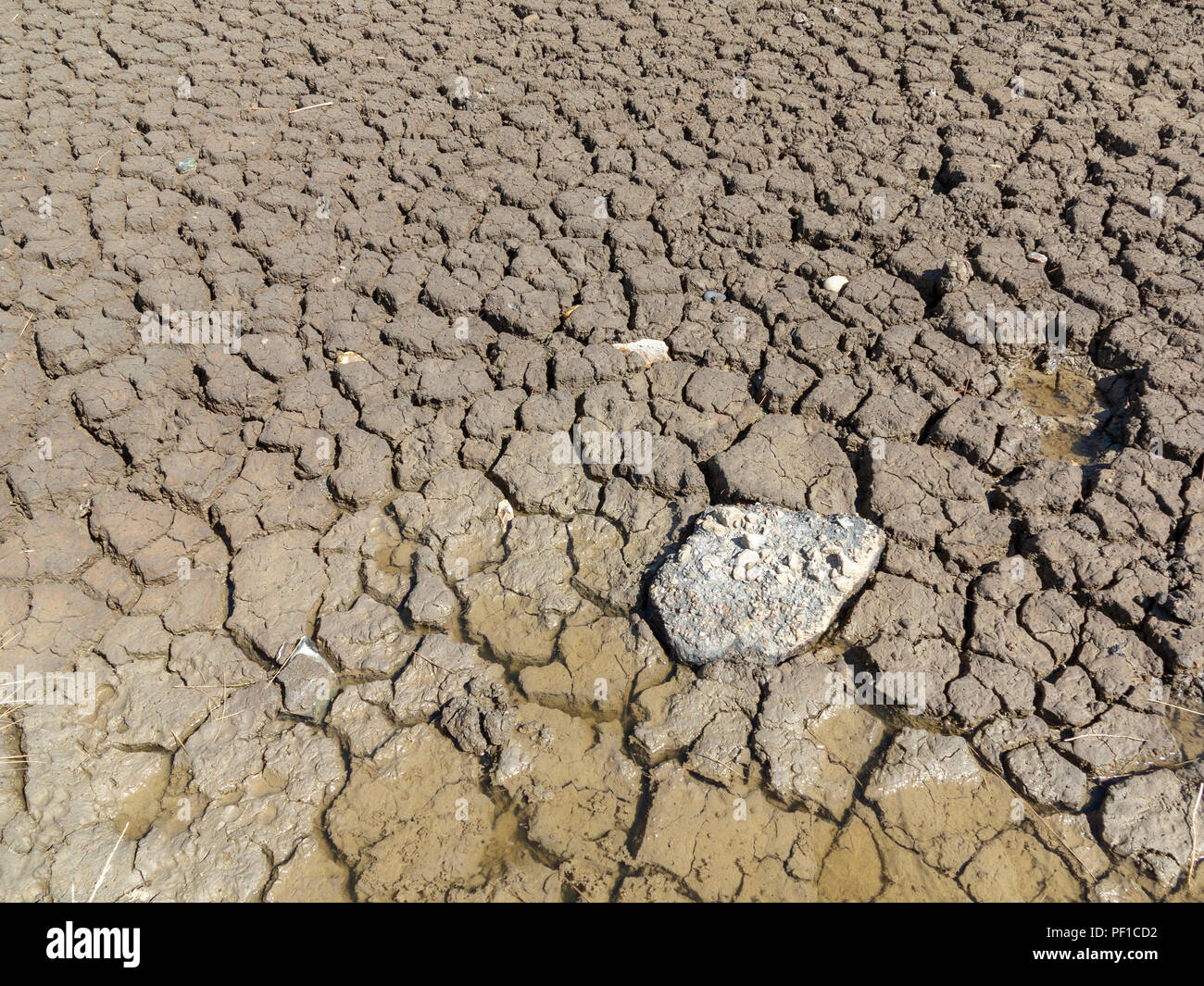 Fractures hi-res stock photography and images - Alamy