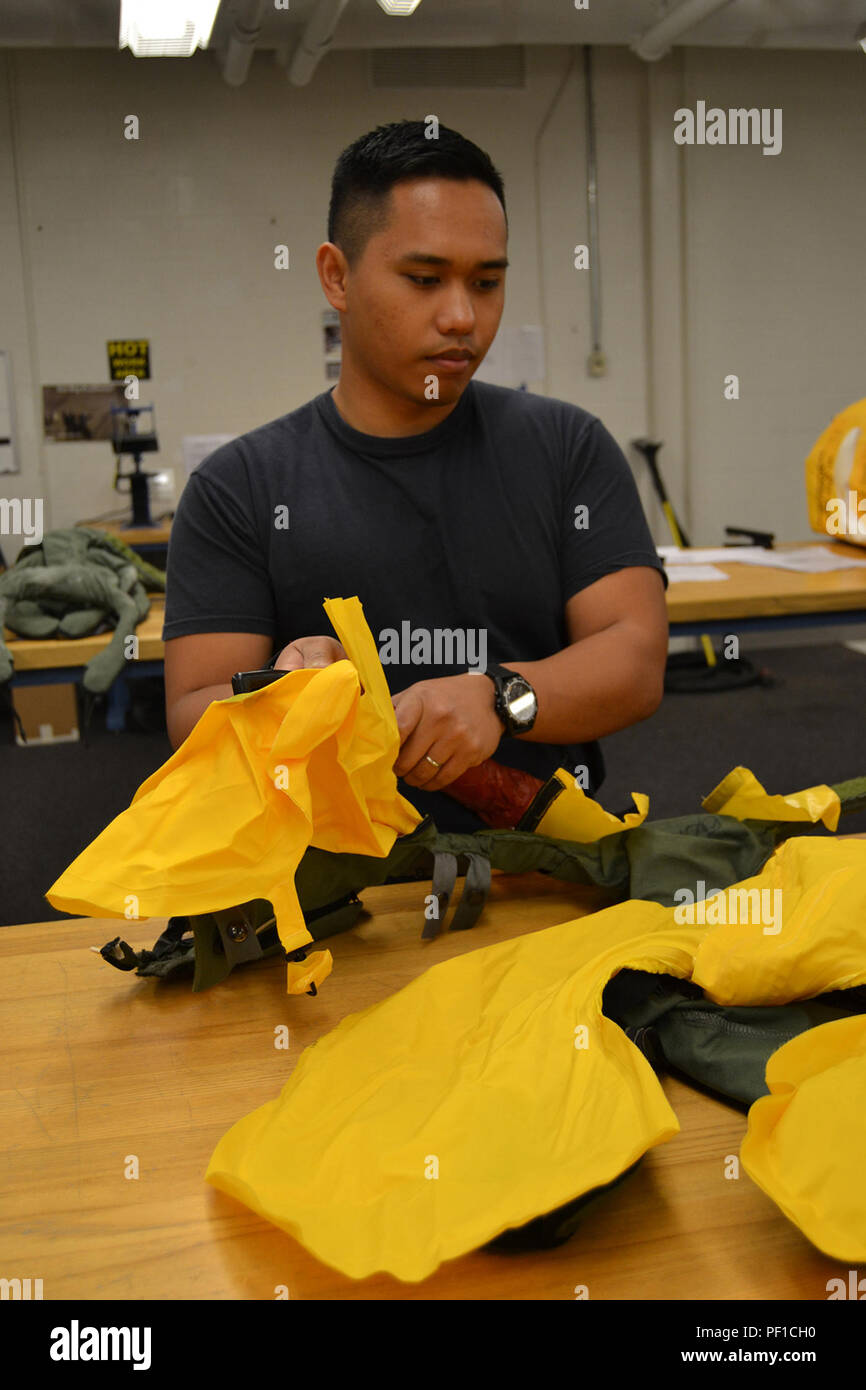 160218-N-BO364-002 JACKSONVILLE, Fla. (Feb. 18, 2016) Aircrew Survival ...