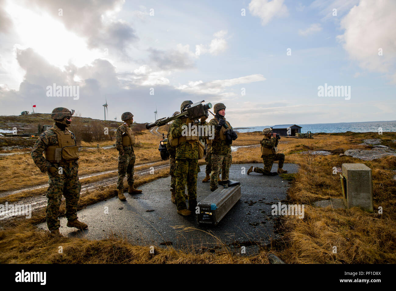 U.S. Marines with Bravo Battery, 2nd Low Altitude Air Defense Battalion ...