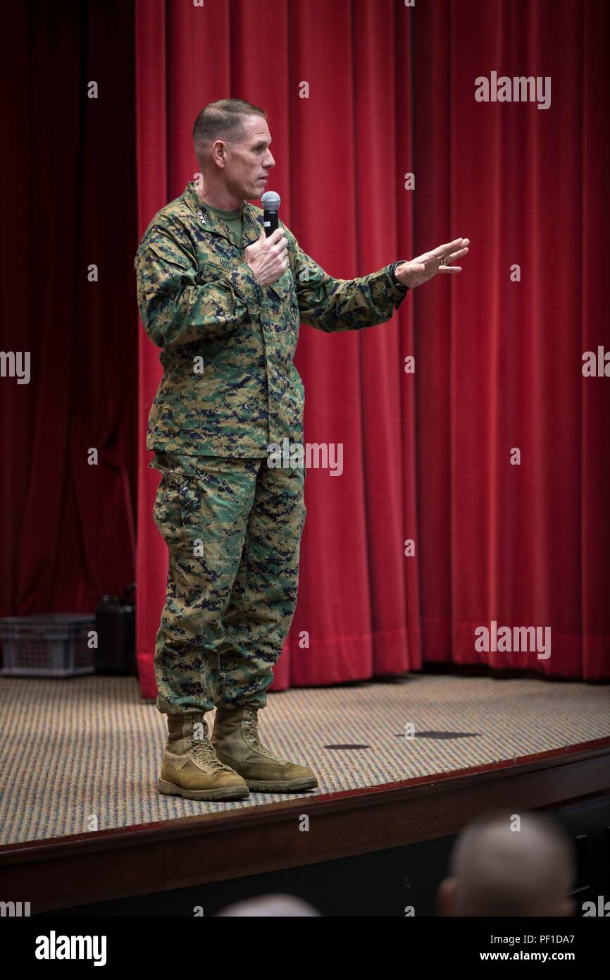Ltgen walsh hi-res stock photography and images - Alamy