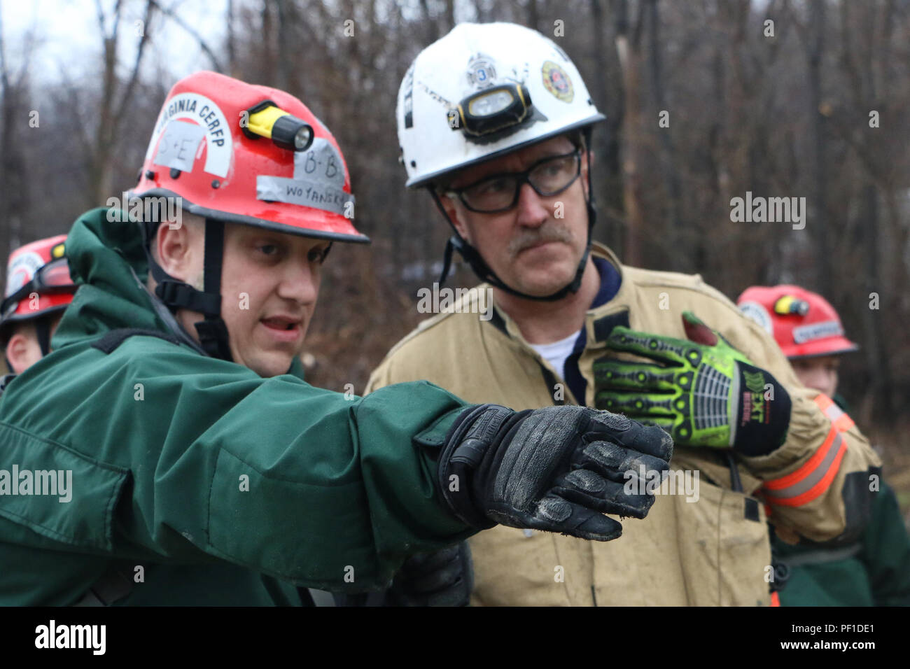 Dc fire ems hi-res stock photography and images - Alamy