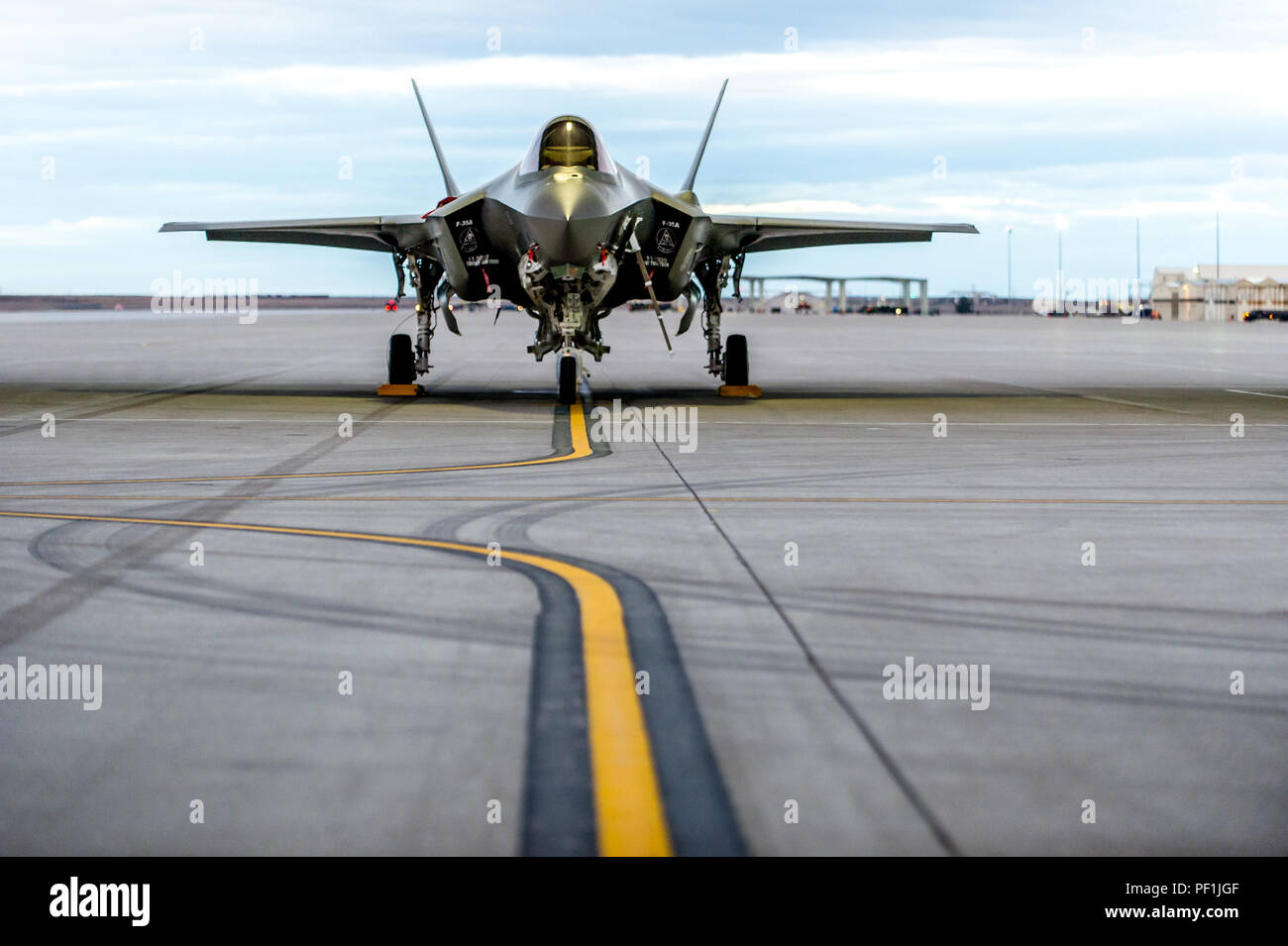 Tes magazine hi-res stock photography and images - Alamy