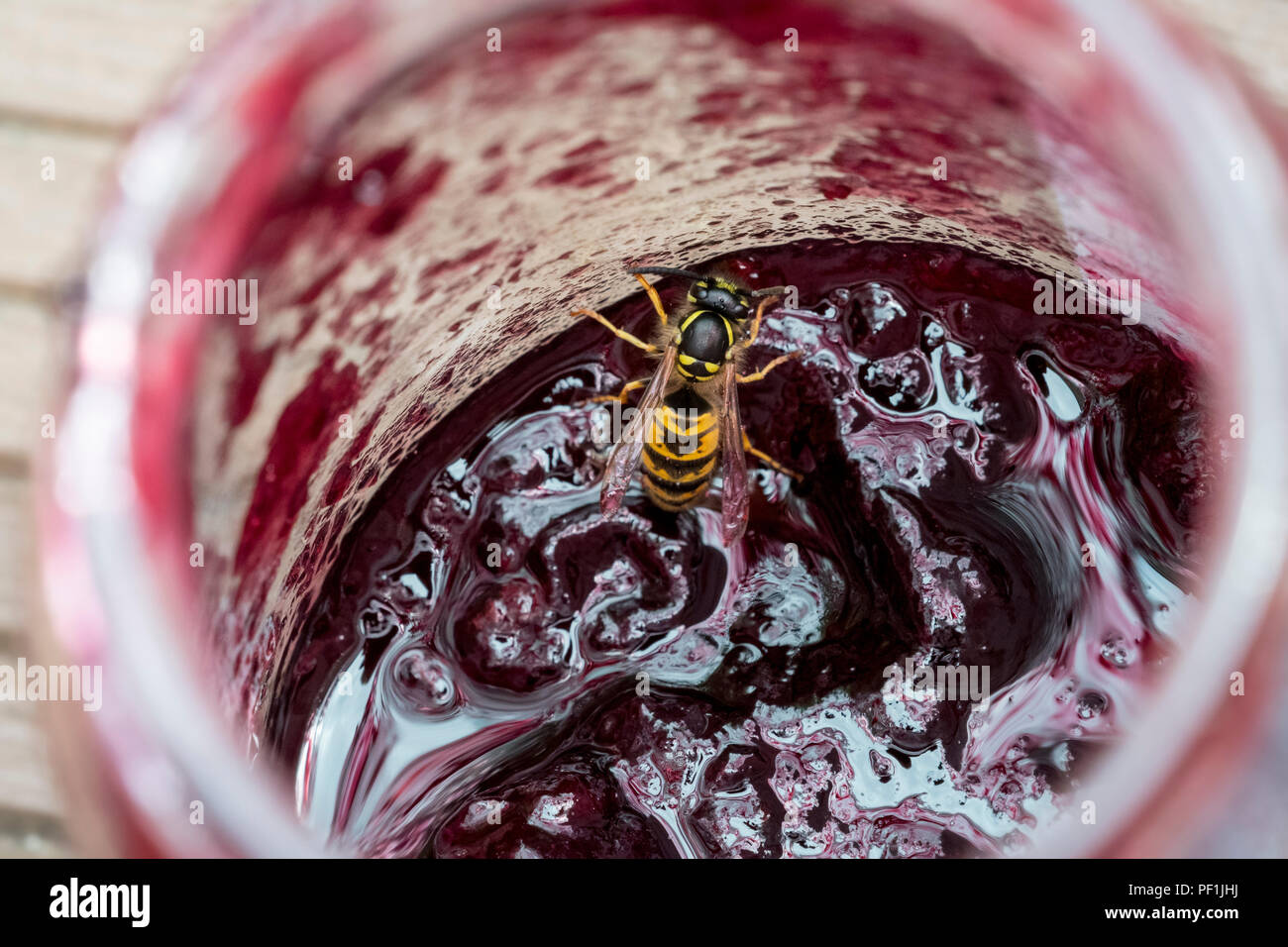 Jam pot hi-res stock photography and images - Alamy
