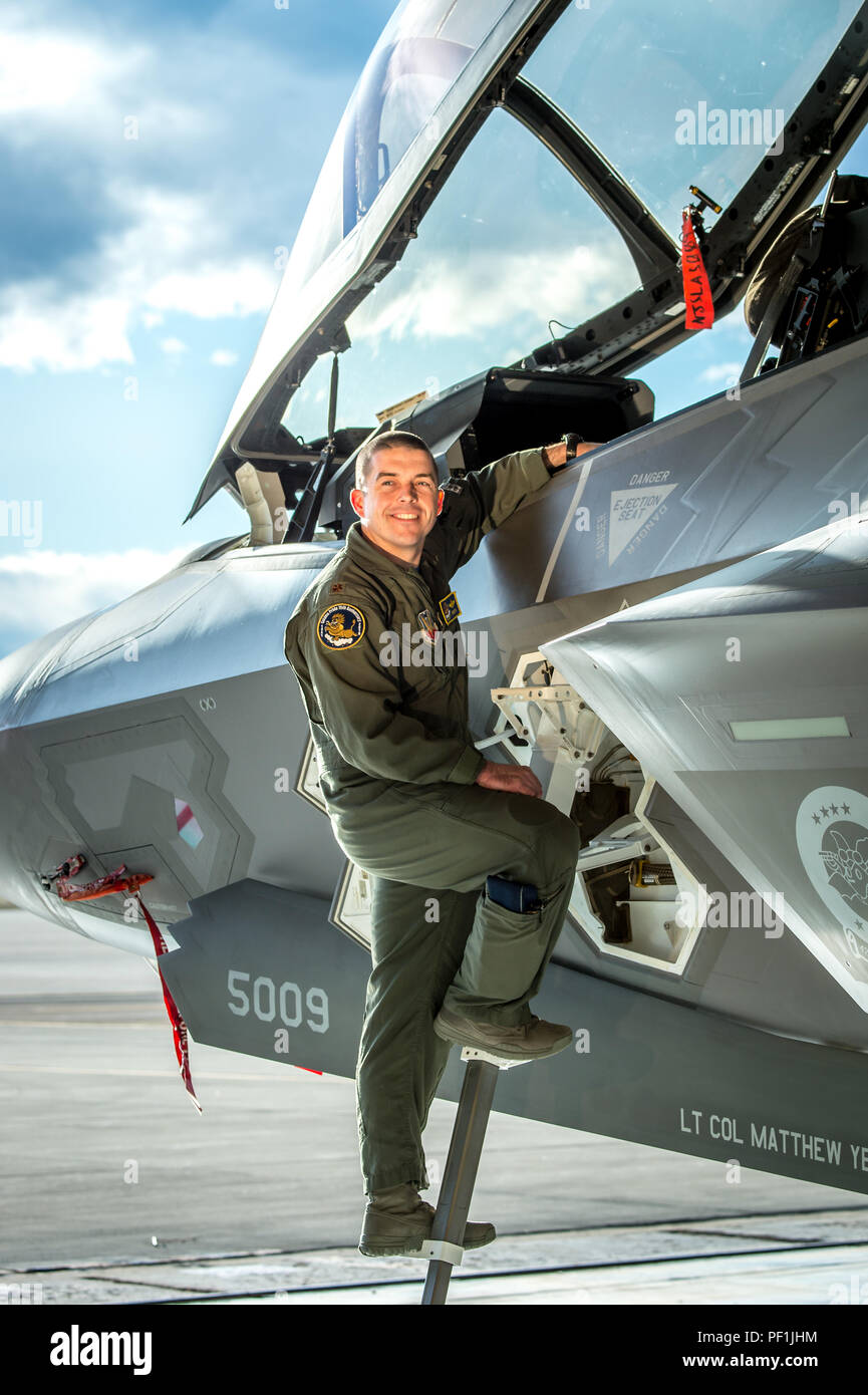 59th tes hi-res stock photography and images - Alamy