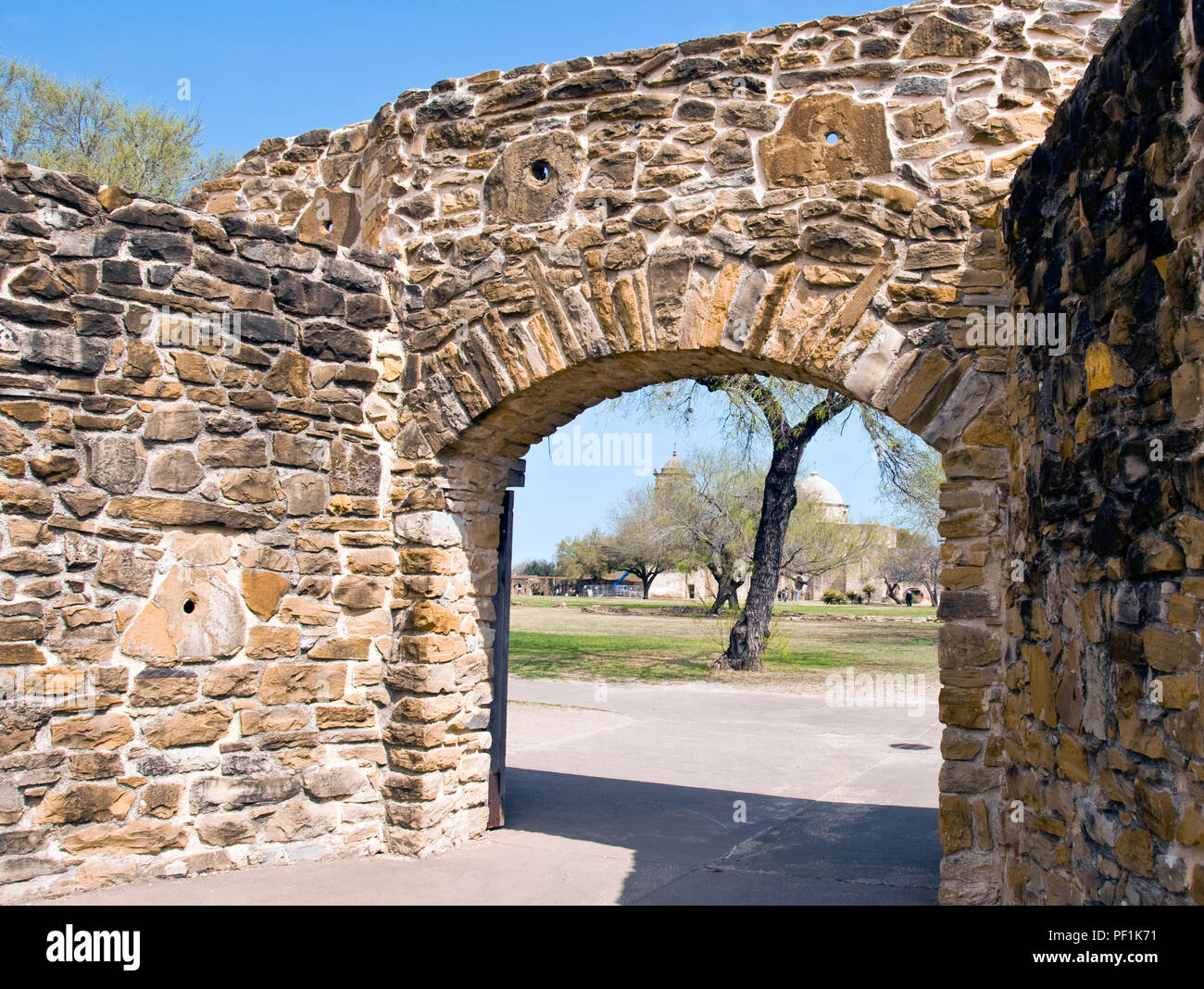 Spanish mission texas arches hi-res stock photography and images - Alamy