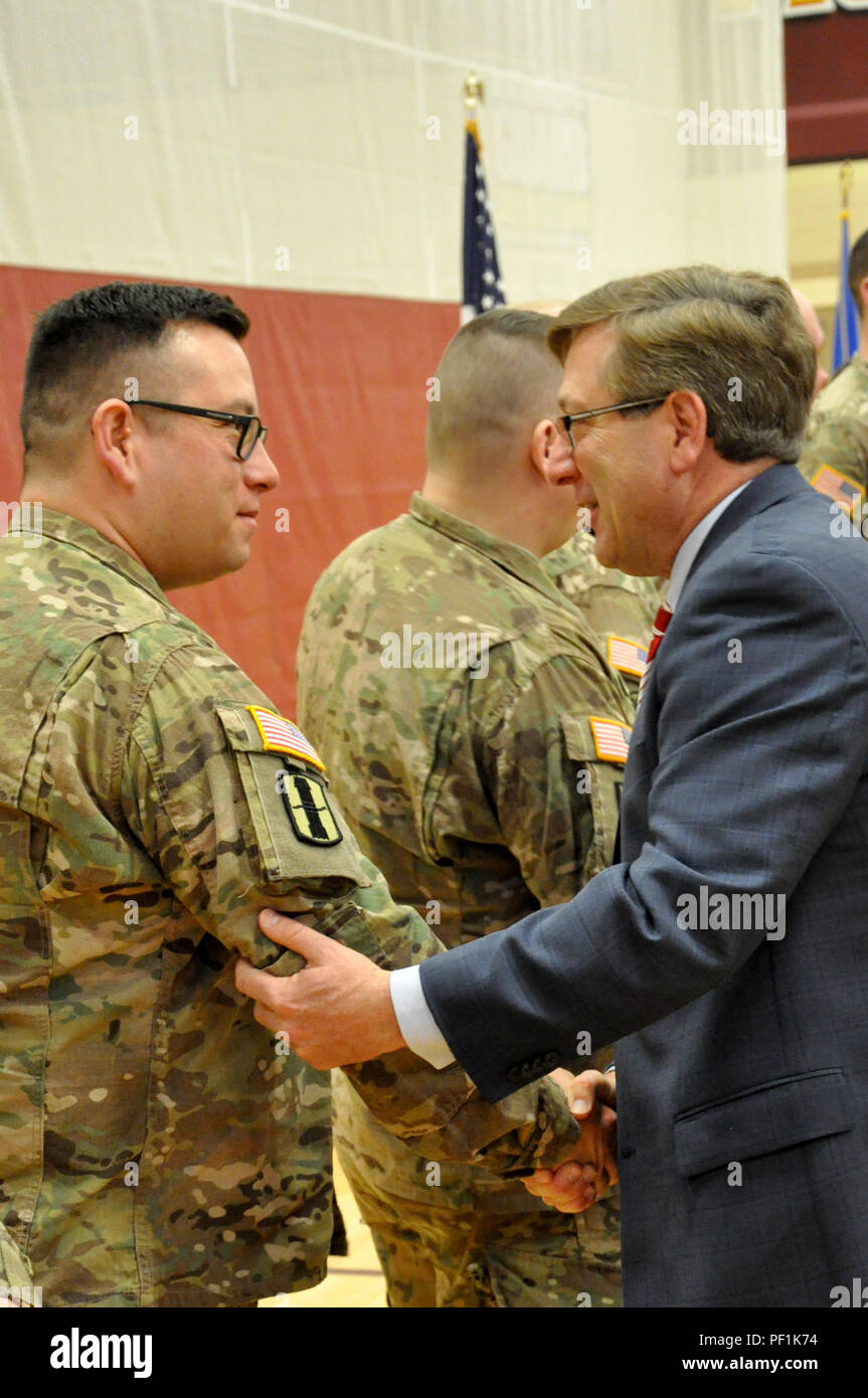 196th maneuver enhancement brigade hi-res stock photography and images ...