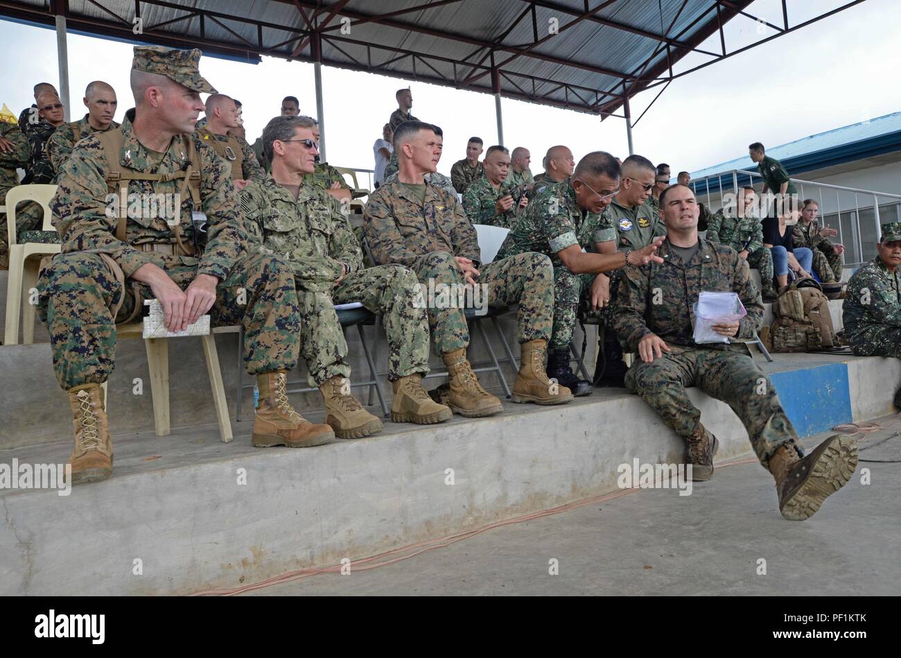 161010-N-YG104-009 TARLAC, Philippines (Oct. 10, 2016) Col. Tye Wallace ...