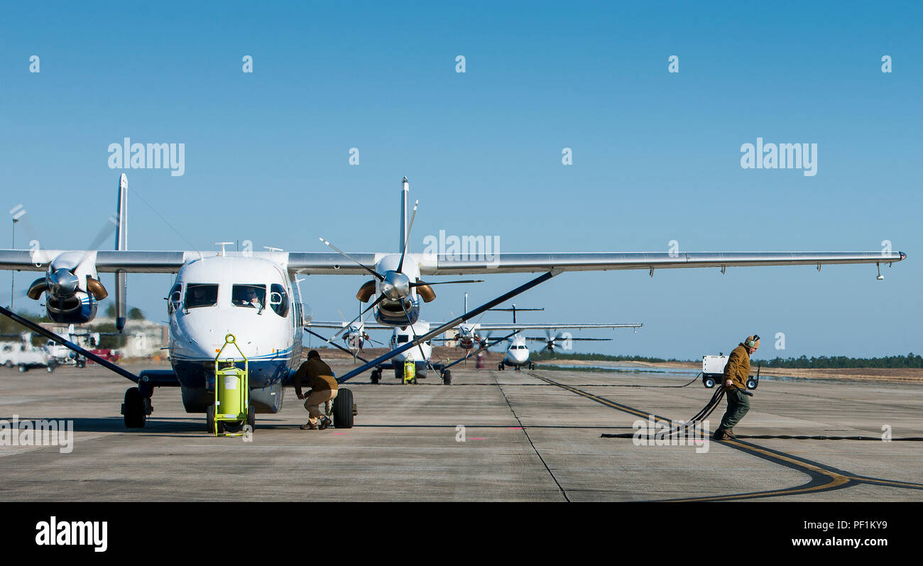 Pull chocks hi-res stock photography and images - Alamy