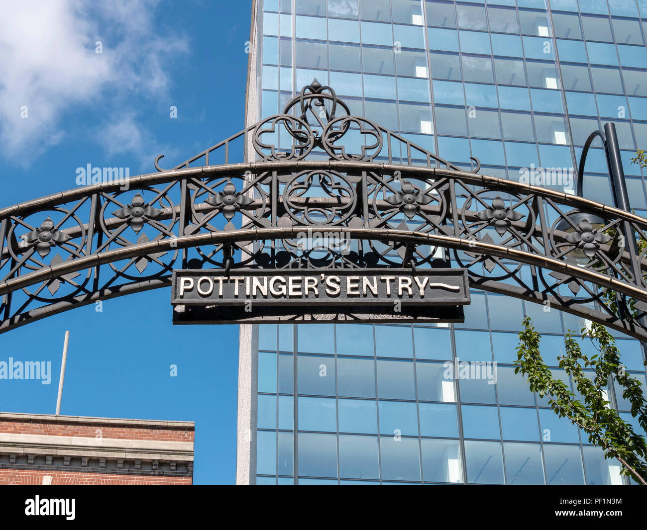 Belfast Entries High Resolution Stock Photography and Images - Alamy