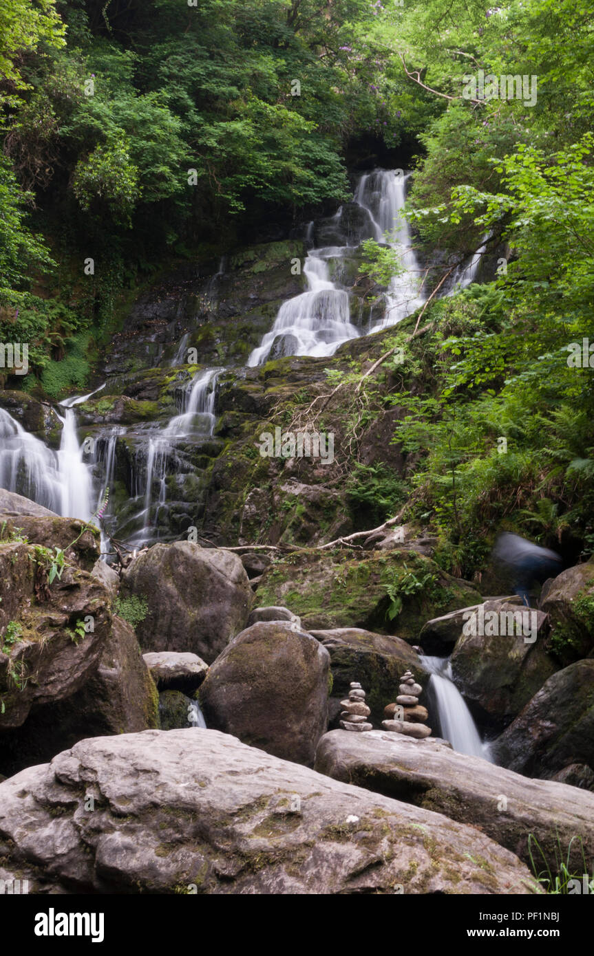 Moving waterfall hi-res stock photography and images - Alamy