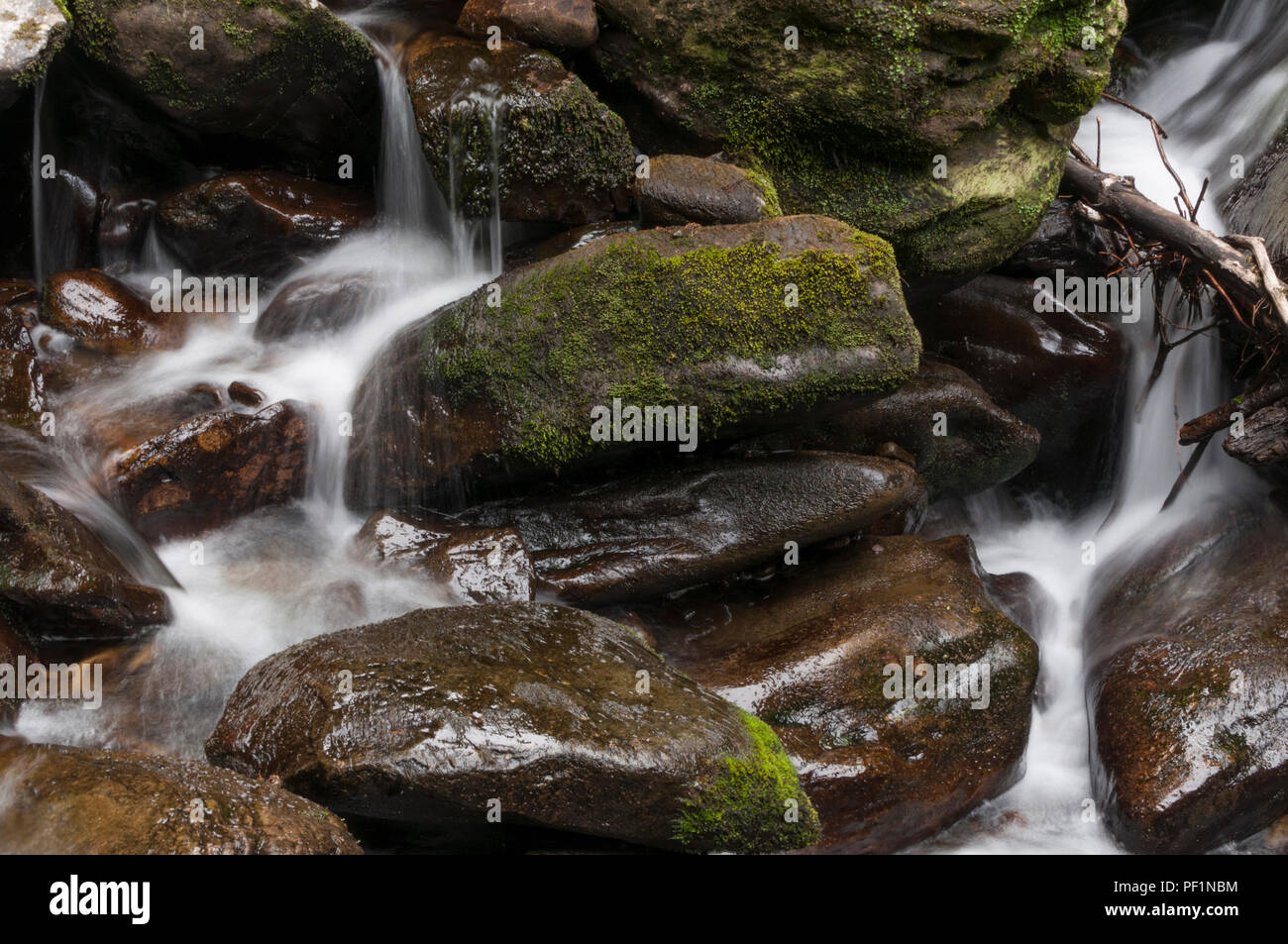 Moving waterfall hi-res stock photography and images - Alamy