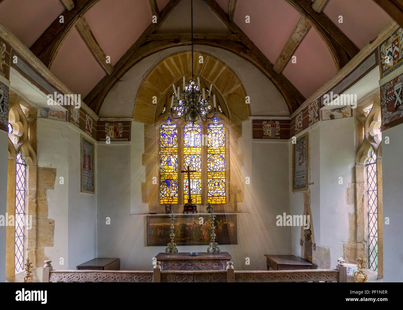 Light shining in through window hi-res stock photography and images - Alamy