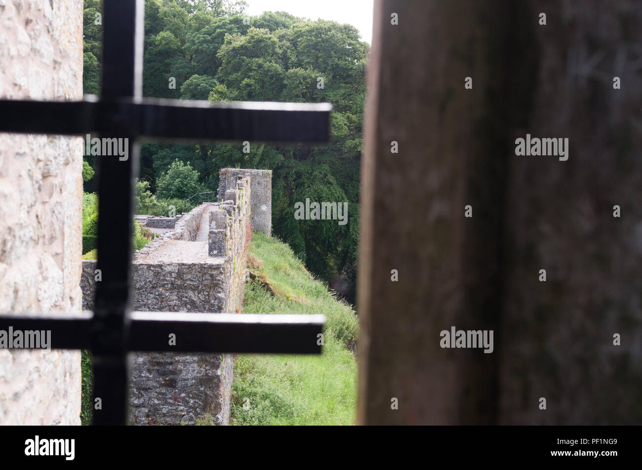 Castle wall blarney castle hi-res stock photography and images - Alamy