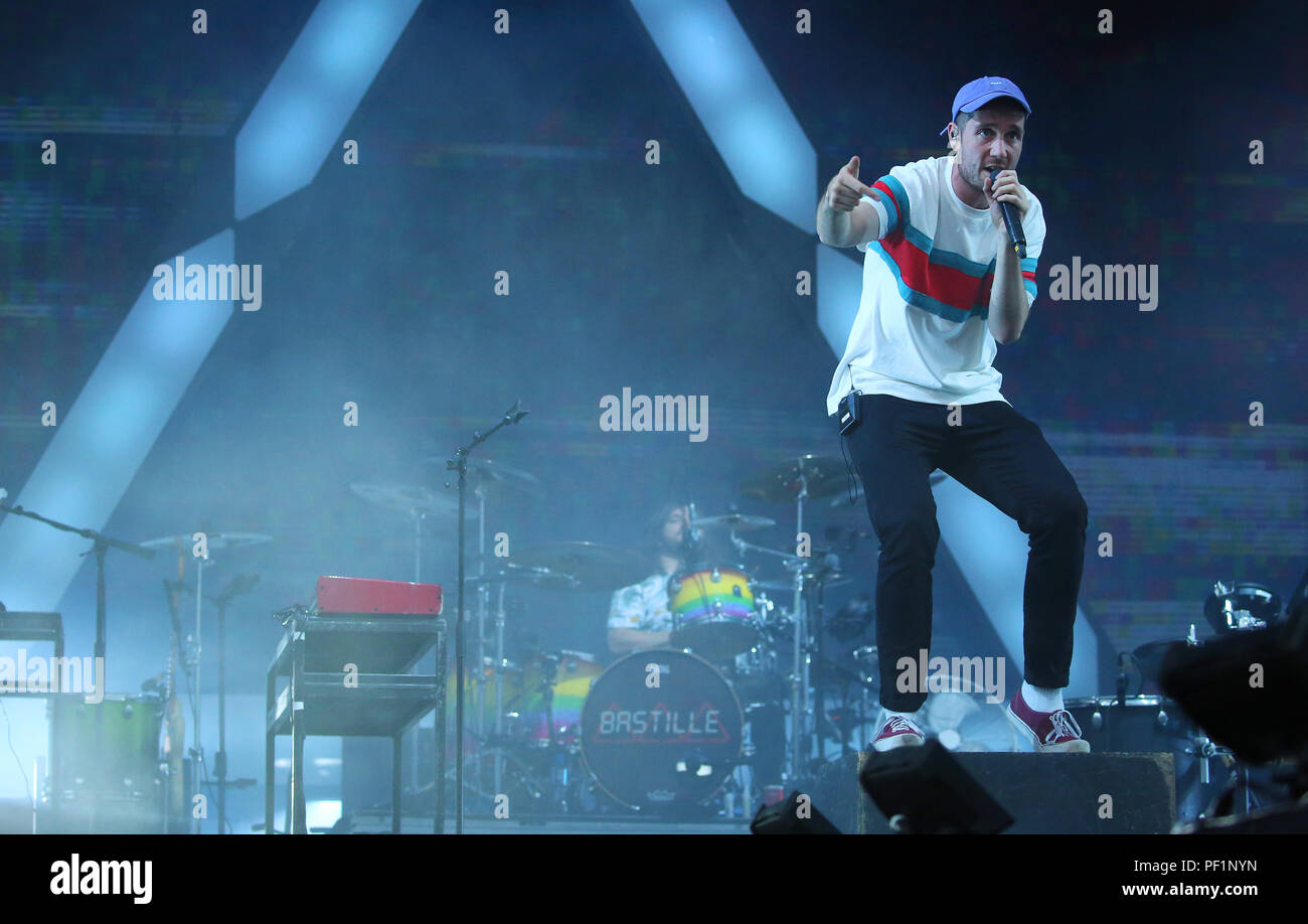 Dan Smith, lead singer from British indie pop ban Bastille, performing ...