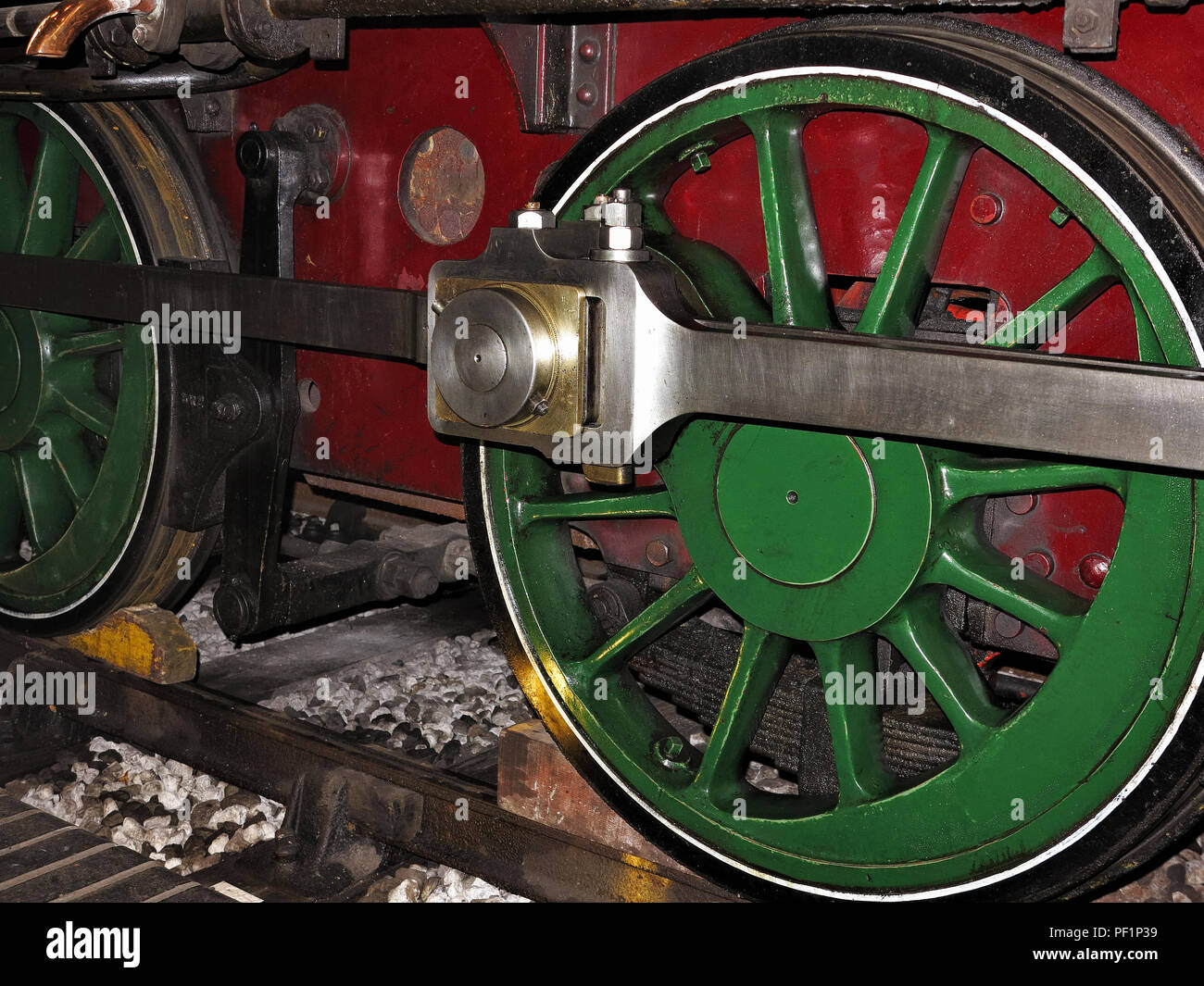 Connecting rods hi-res stock photography and images - Alamy