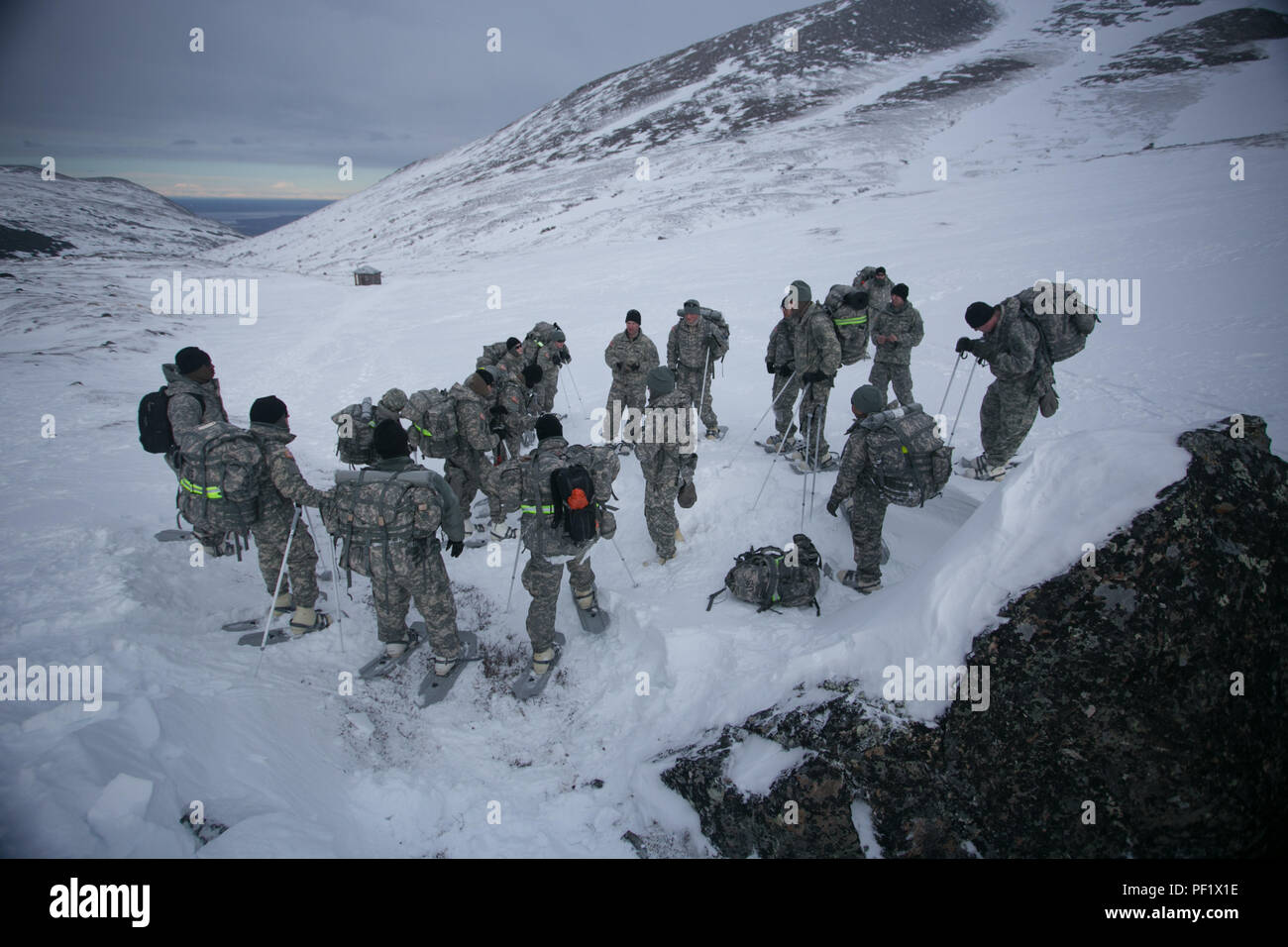 Alaska Army National Guard Soldiers assigned to the 207th Engineer ...