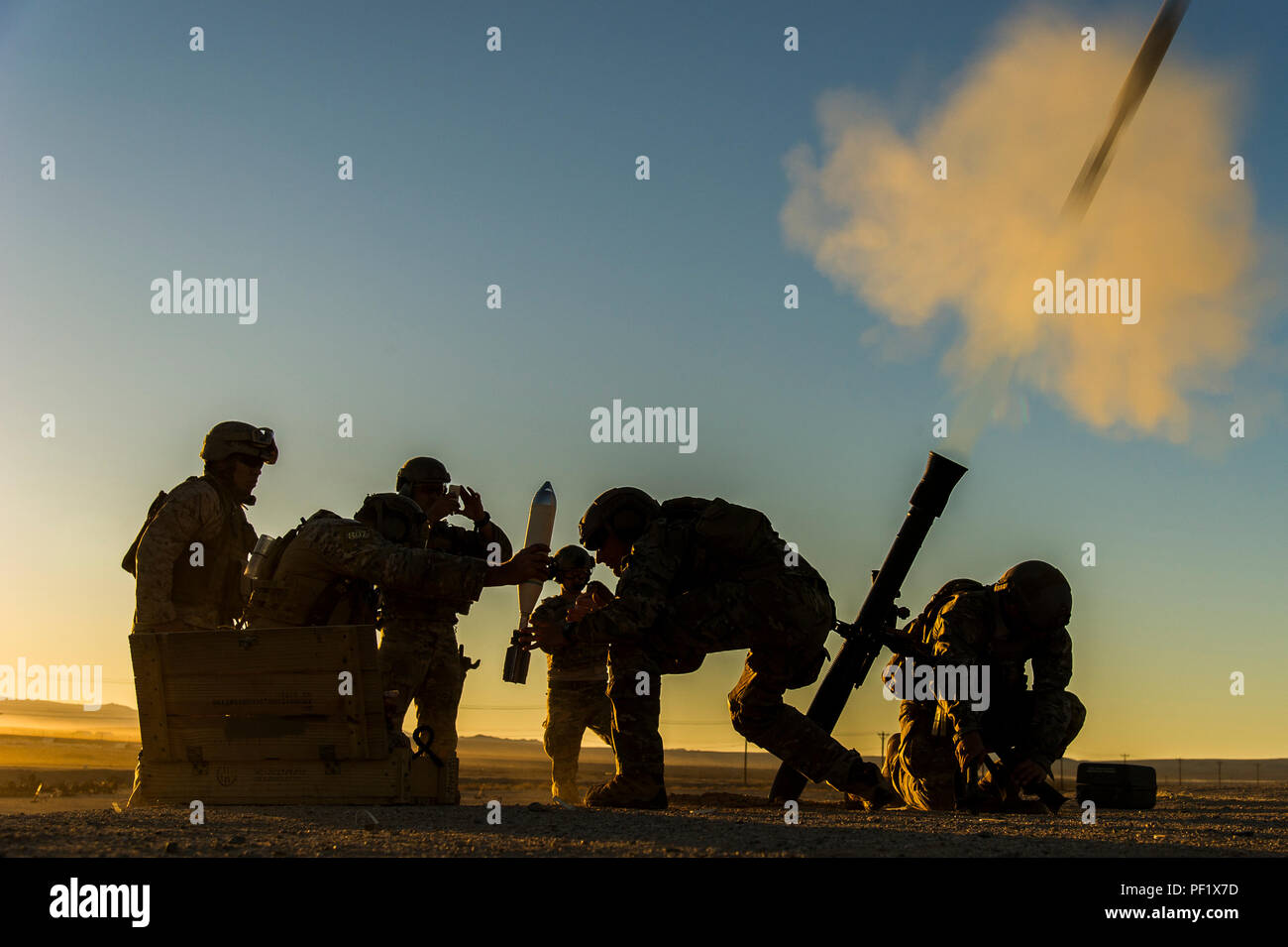 Anti armor mortar system hi-res stock photography and images - Alamy