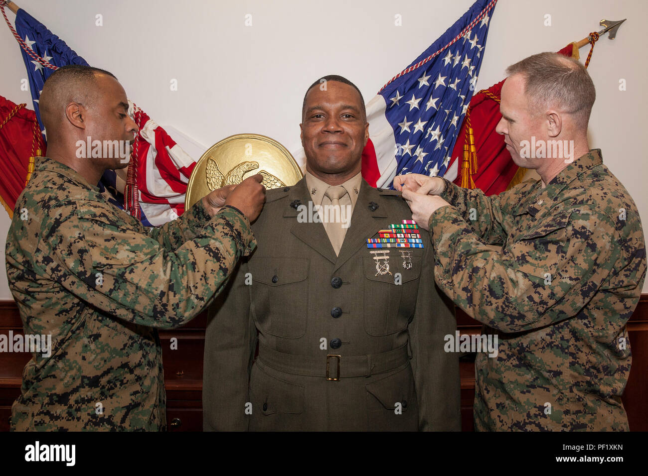 Lt col karl tinson hi-res stock photography and images - Alamy