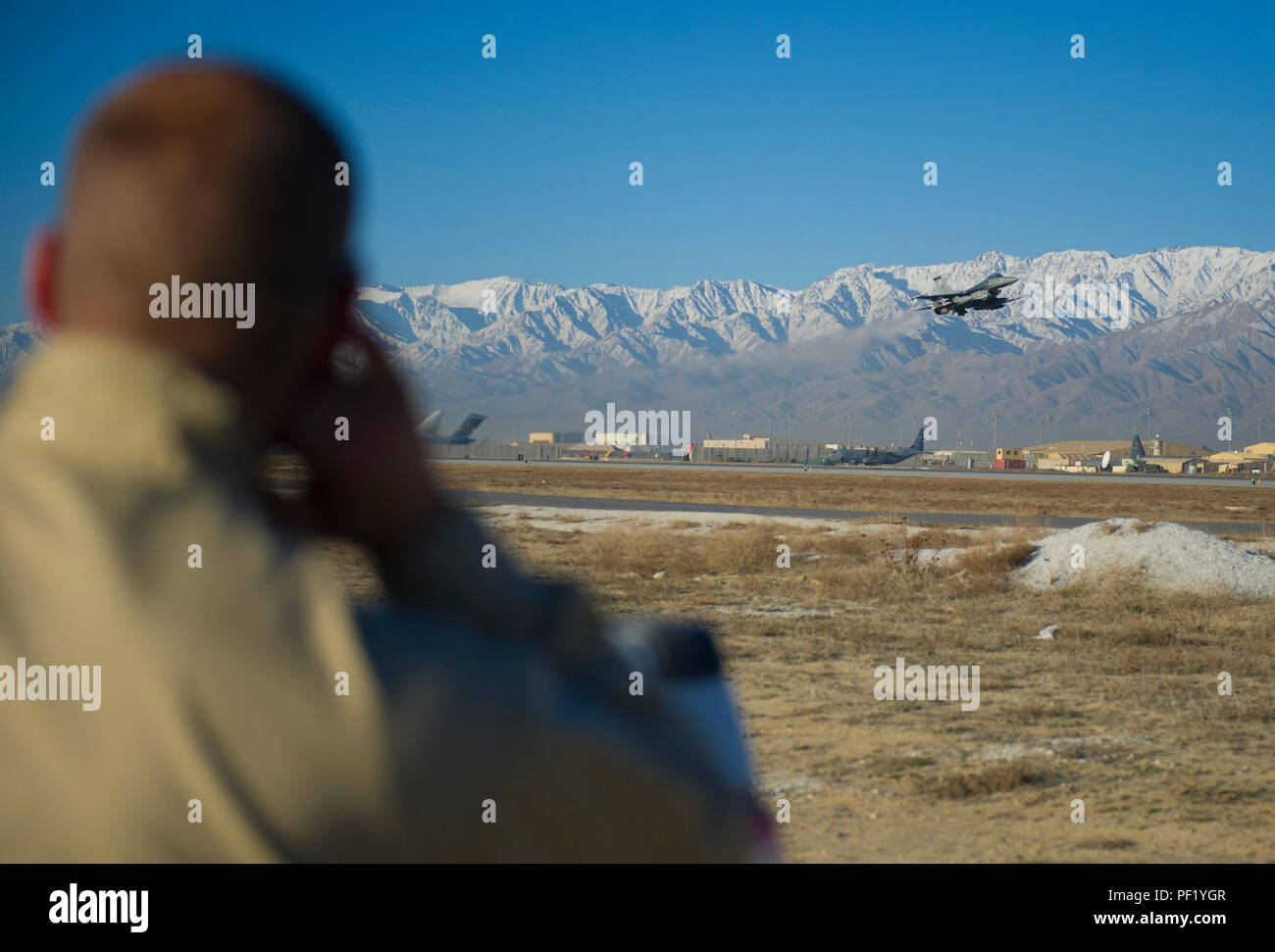 Takes off from bagram airfield hi-res stock photography and images - Alamy
