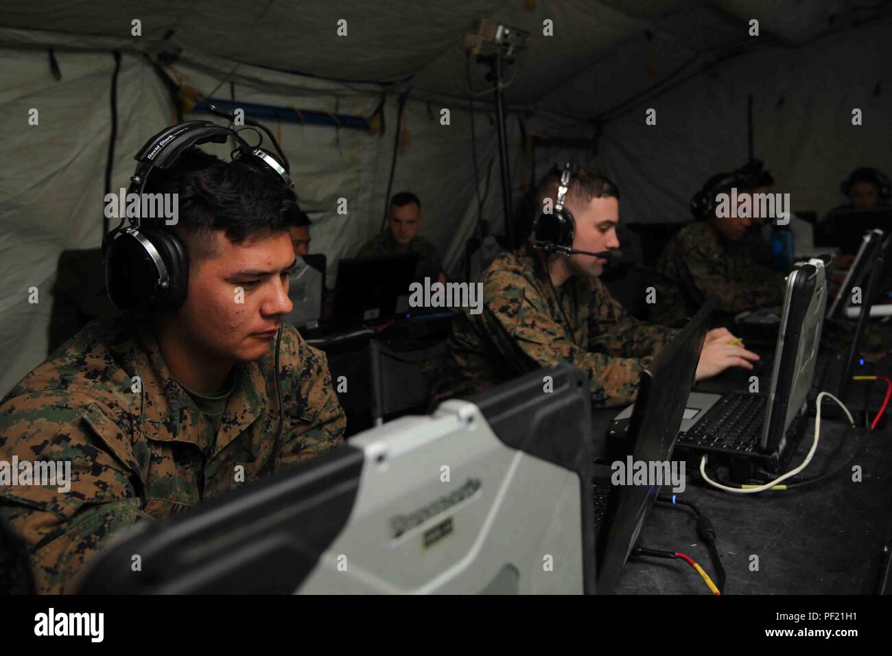 Marines with Marine Air Support Squadron 1 participate in Direct Air ...