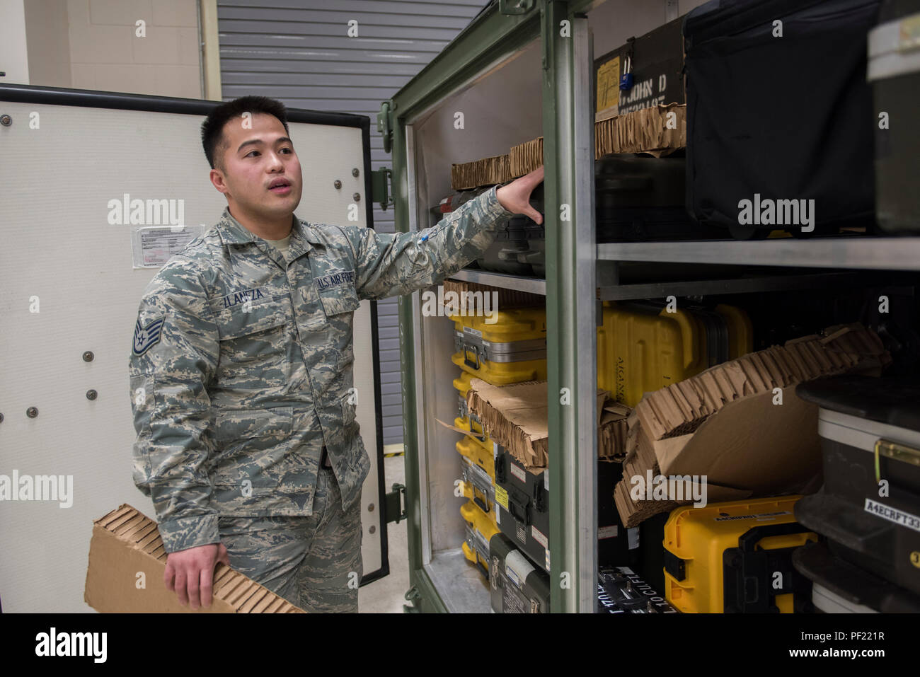 Hercules shipping container hi-res stock photography and images - Alamy