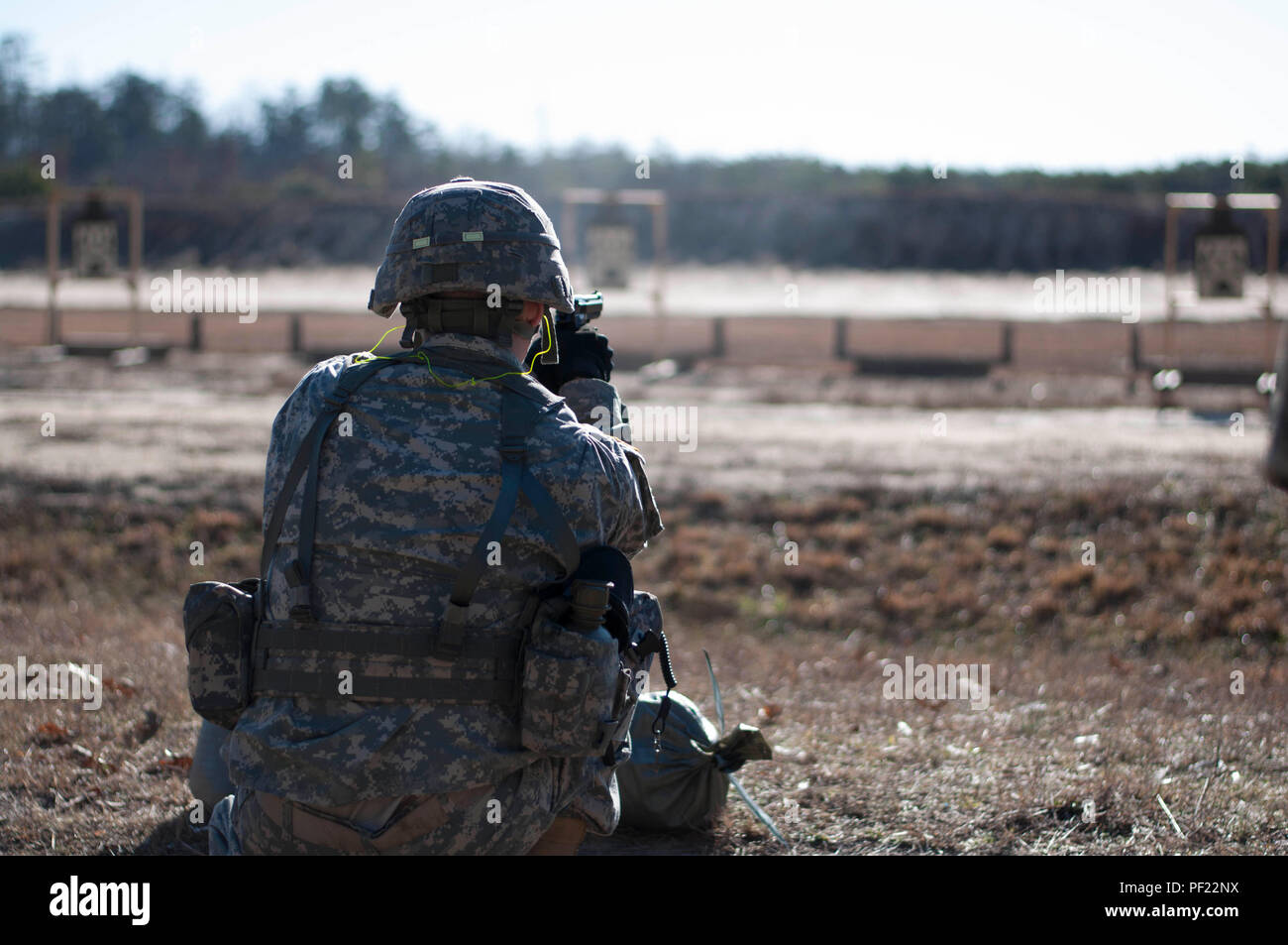 U.S. Army Reserve Soldiers competing in this year's combined 310th ESC ...