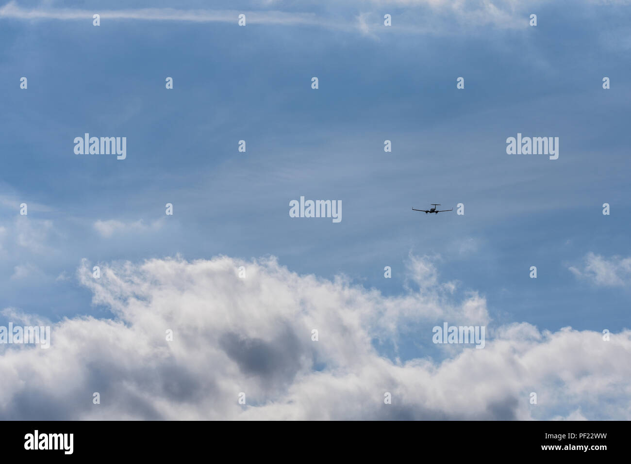 Flying about clouds in a plane hi-res stock photography and images - Alamy