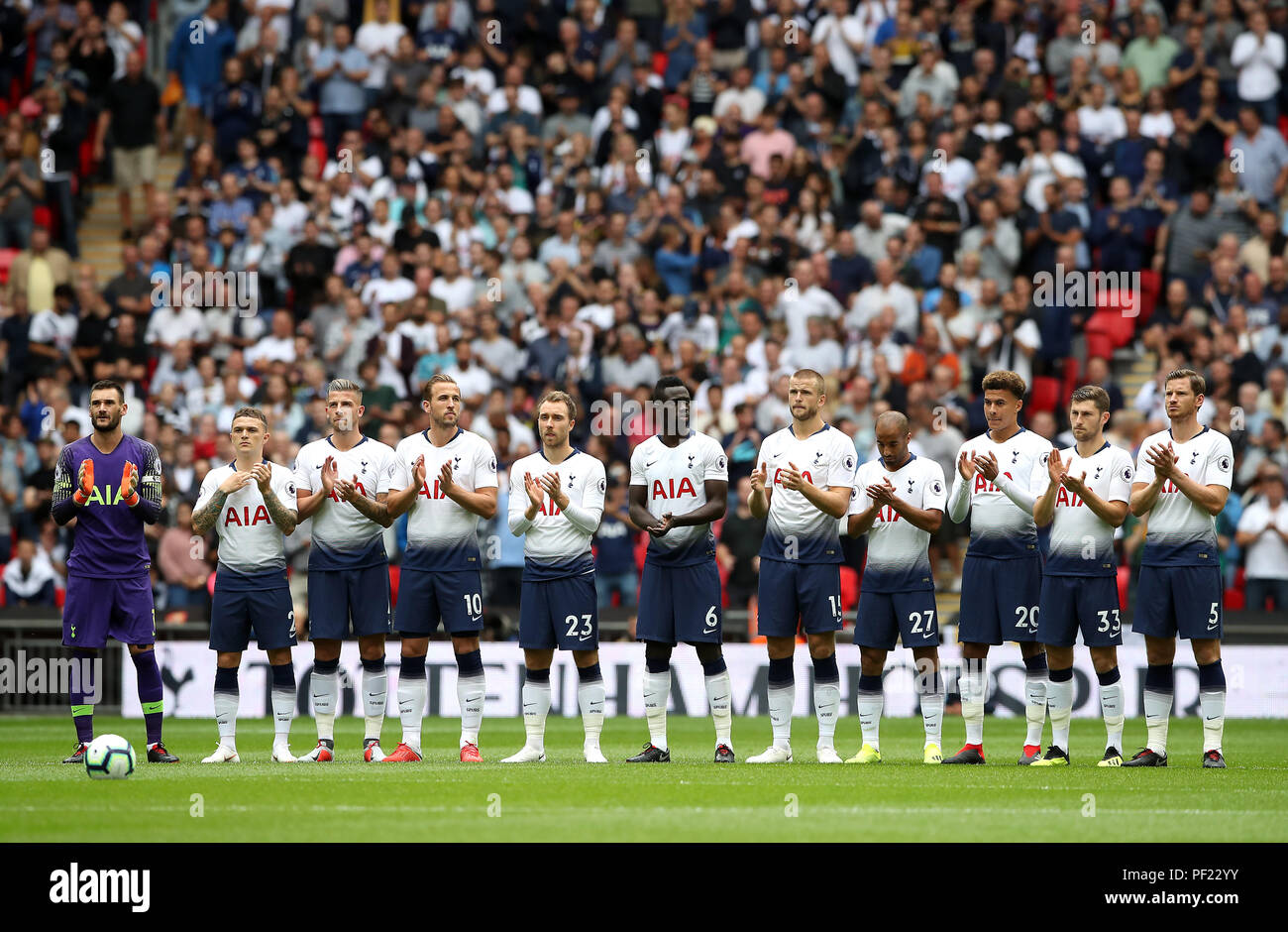 Tottenham Hotspur players during an minute applause for Alan Gilzean ...
