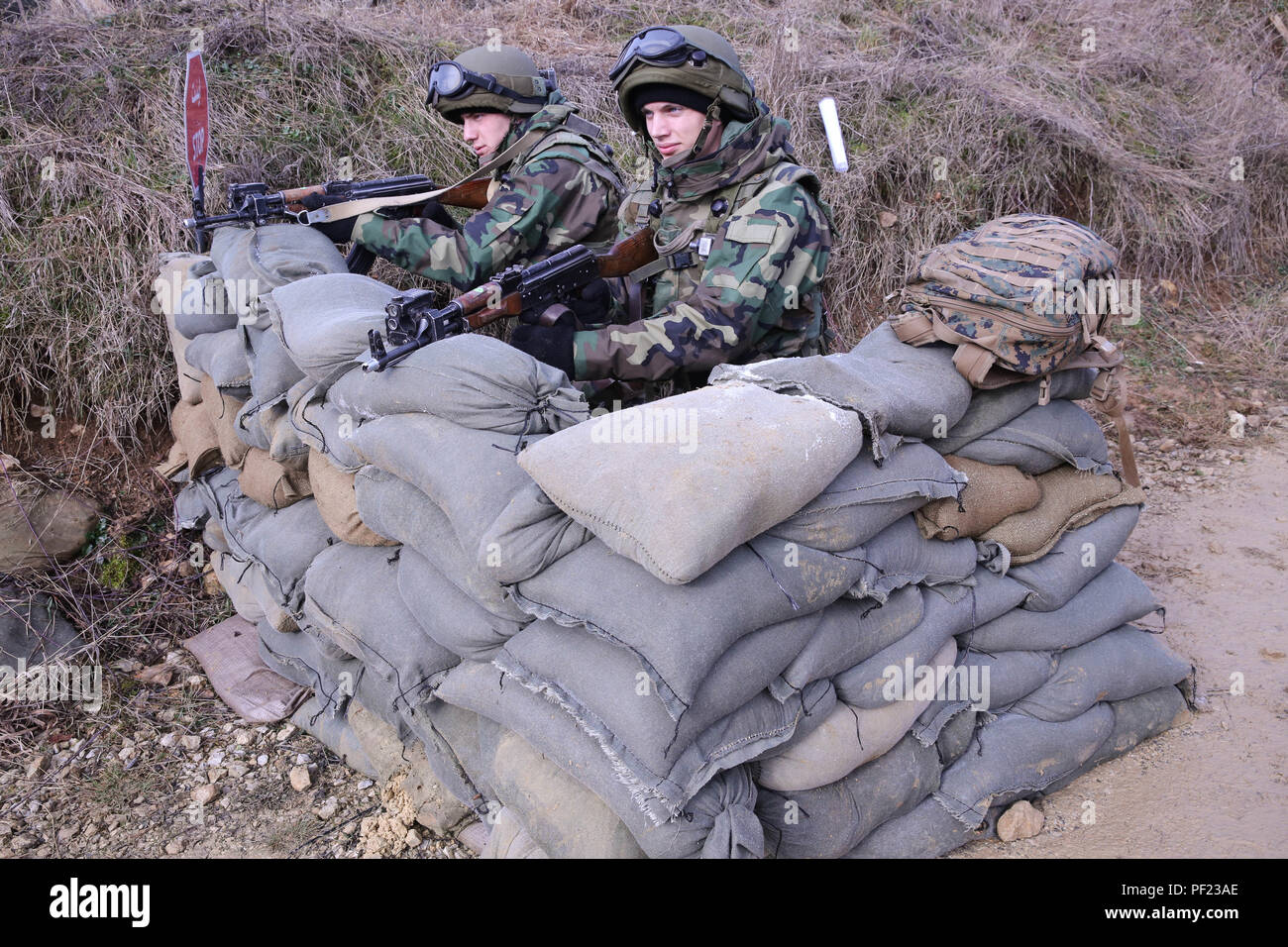Moldovan soldiers of the Moldovan Military academy provide security ...