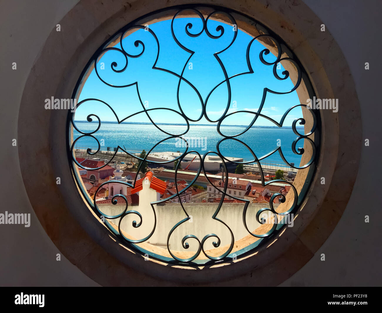 Round window hi-res stock photography and images - Alamy