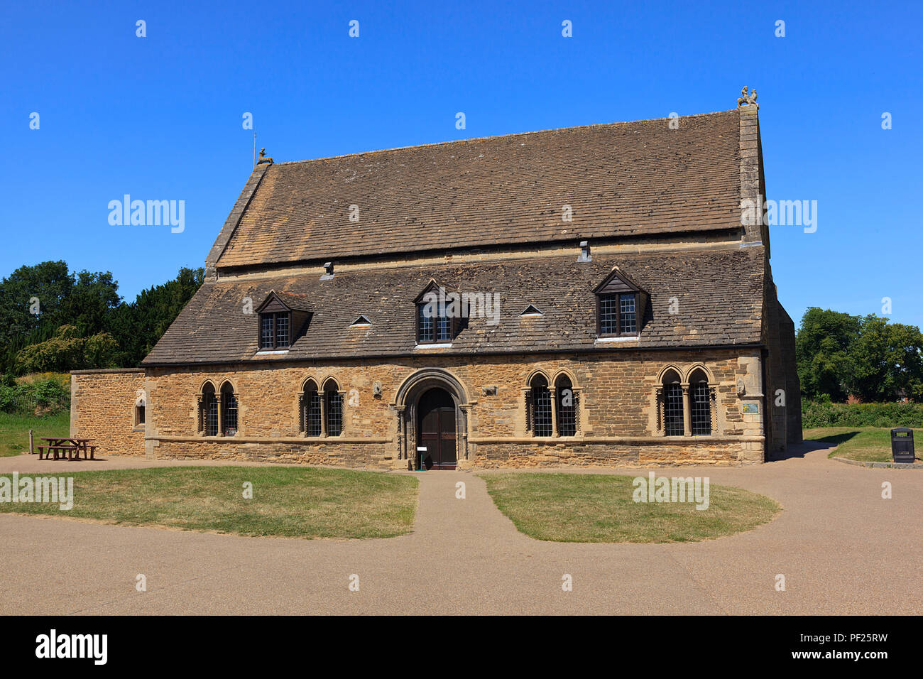 Oakham castle hi-res stock photography and images - Alamy