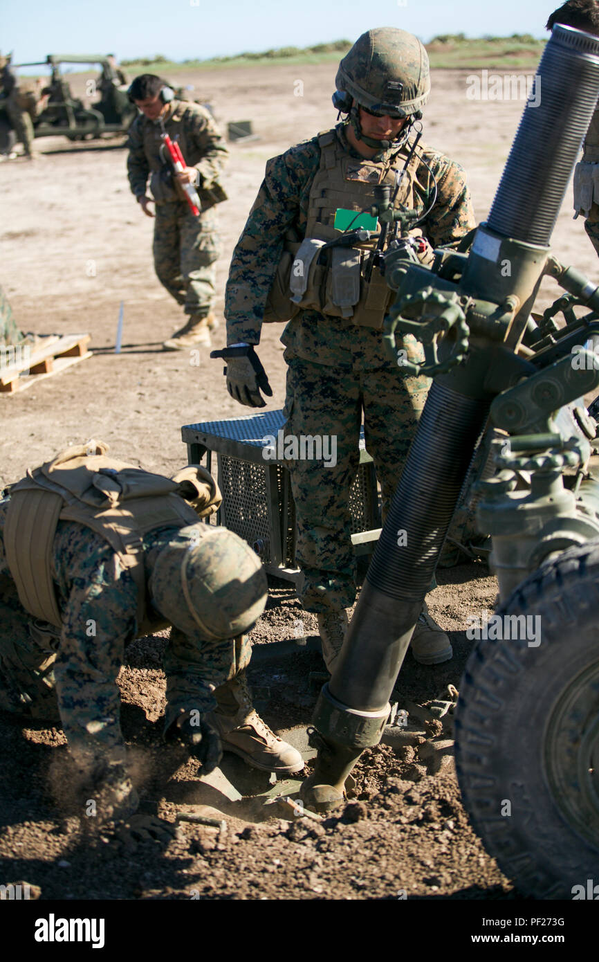 Rifled towed mortar hi-res stock photography and images - Alamy