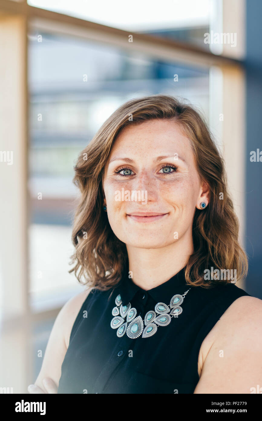 Happy successful employee business woman hi-res stock photography and ...