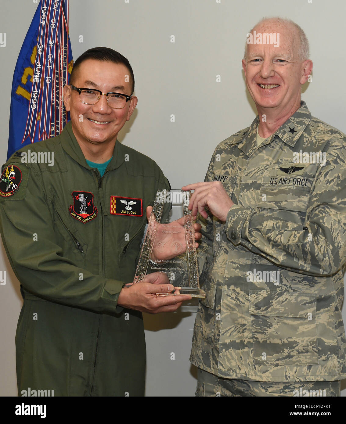 Christopher knapp hi-res stock photography and images - Alamy