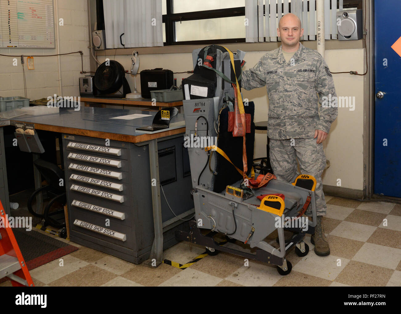 Aces ii ejection seat hi-res stock photography and images - Alamy