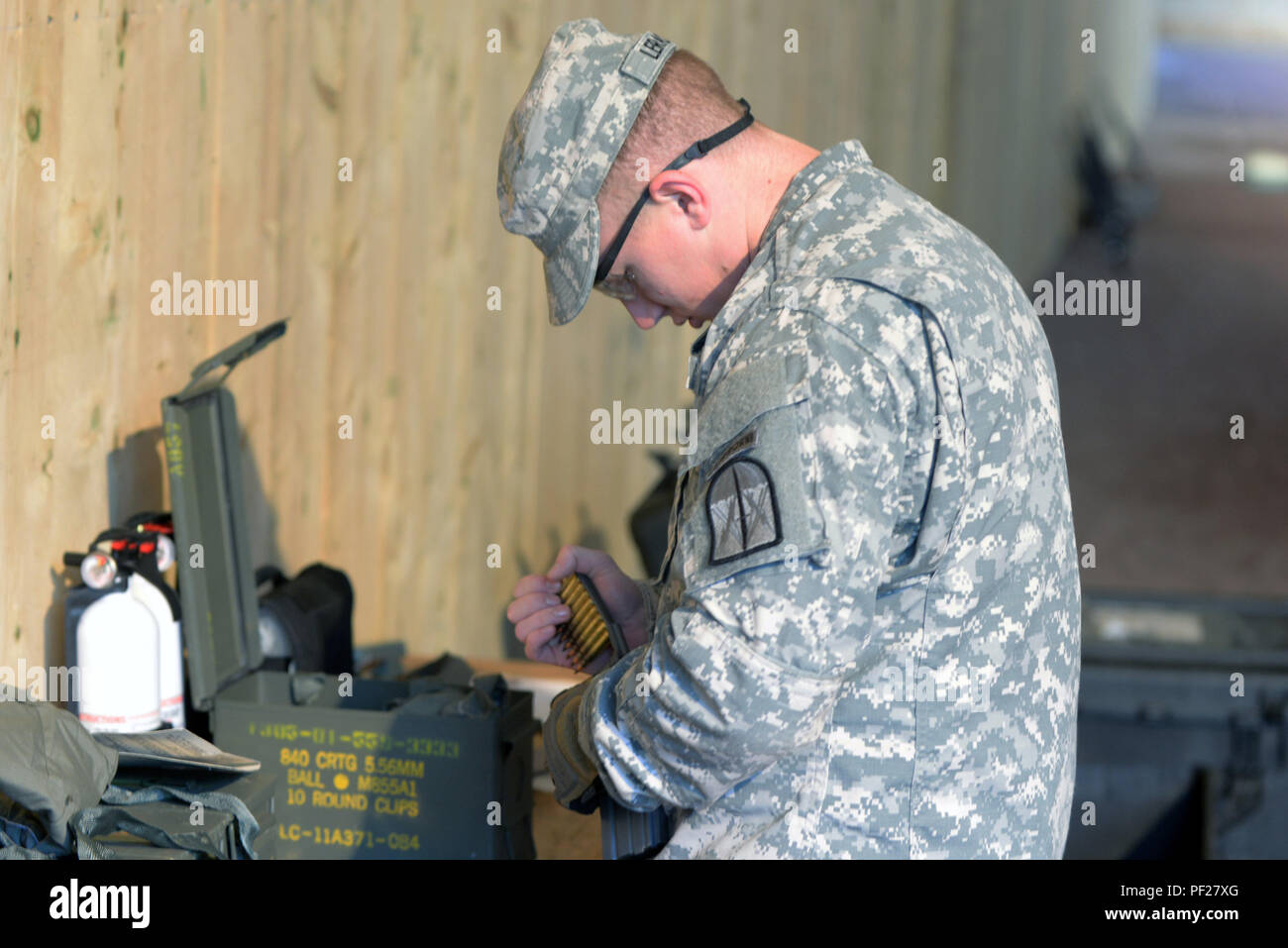 Soldier assigned to Special Operations Command Africa Signal Detachment ...