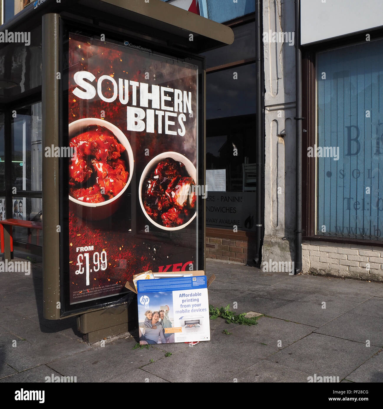 Throw away camera hi-res stock photography and images - Alamy