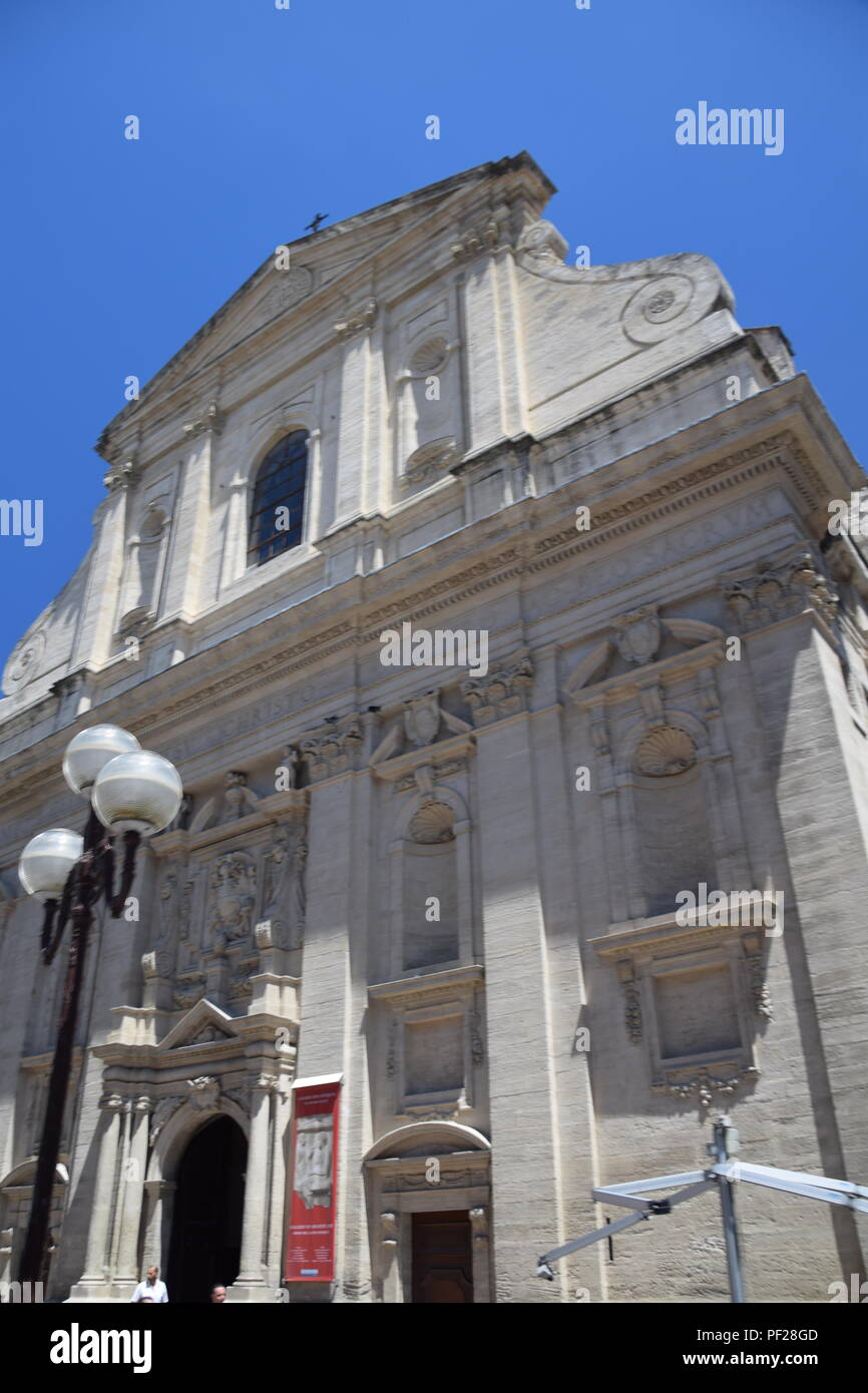 Street scenes in the city of Avignon, Provence, France Stock Photo - Alamy