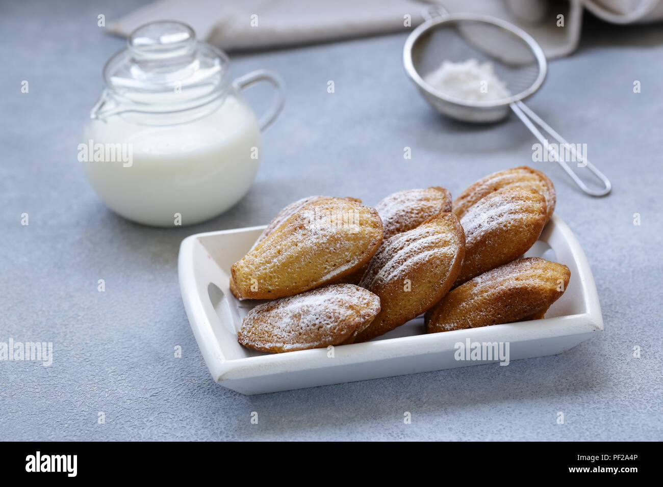 French cookies Madeleine in the form of shells Stock Photo - Alamy