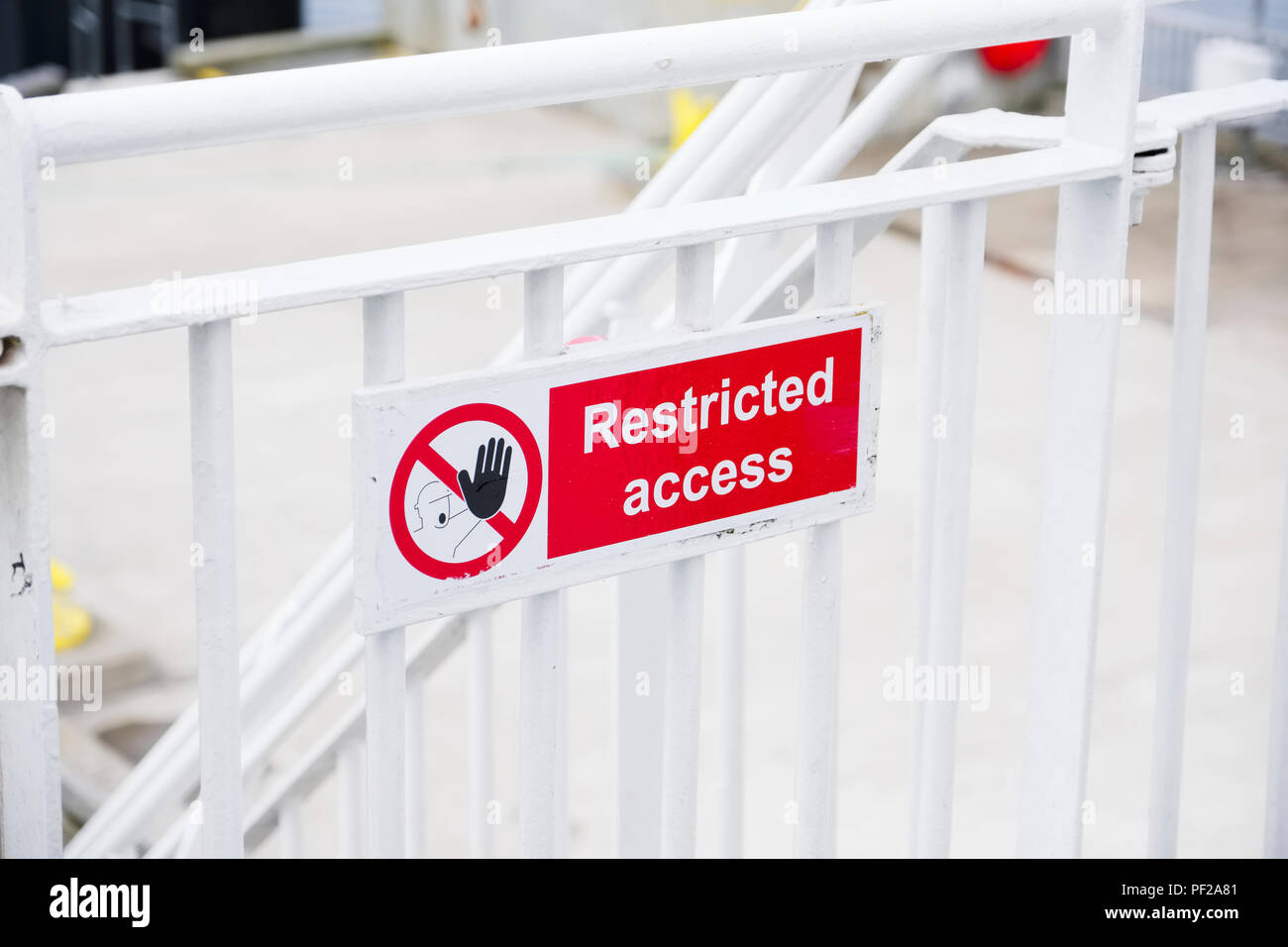 Restricted access sign hi-res stock photography and images - Alamy