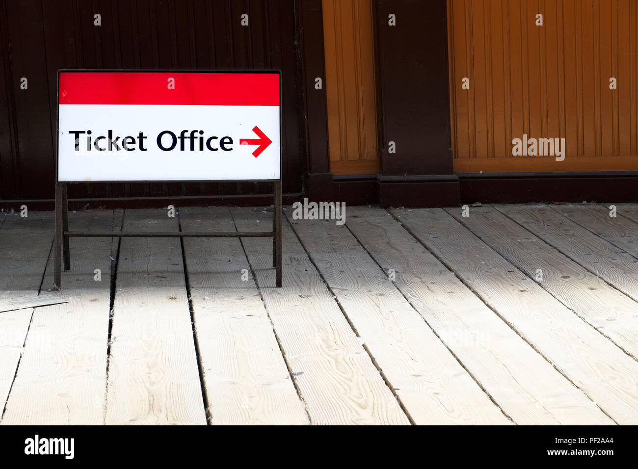 Train station ticket office sign hi-res stock photography and images ...