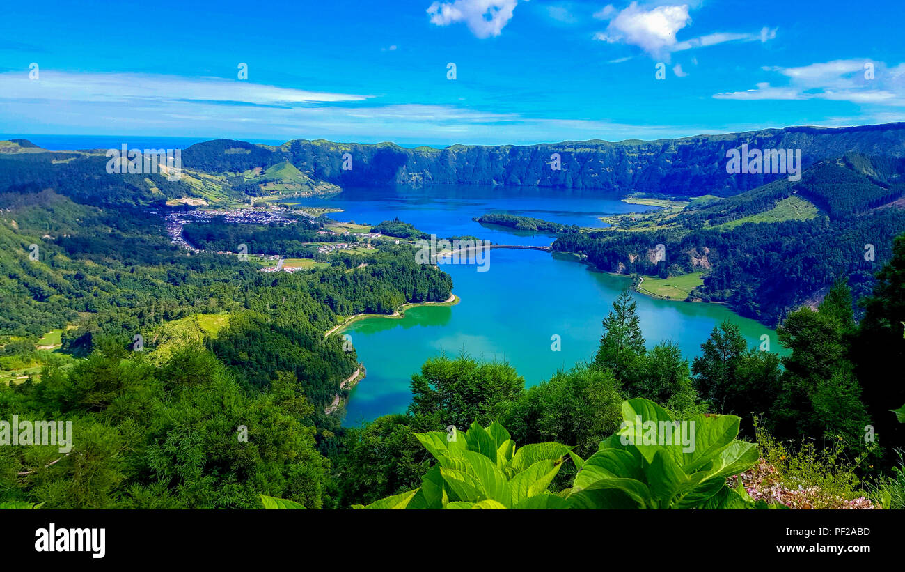 Lake Azul on the island of Sao Miguel, Azores Stock Photo - Alamy