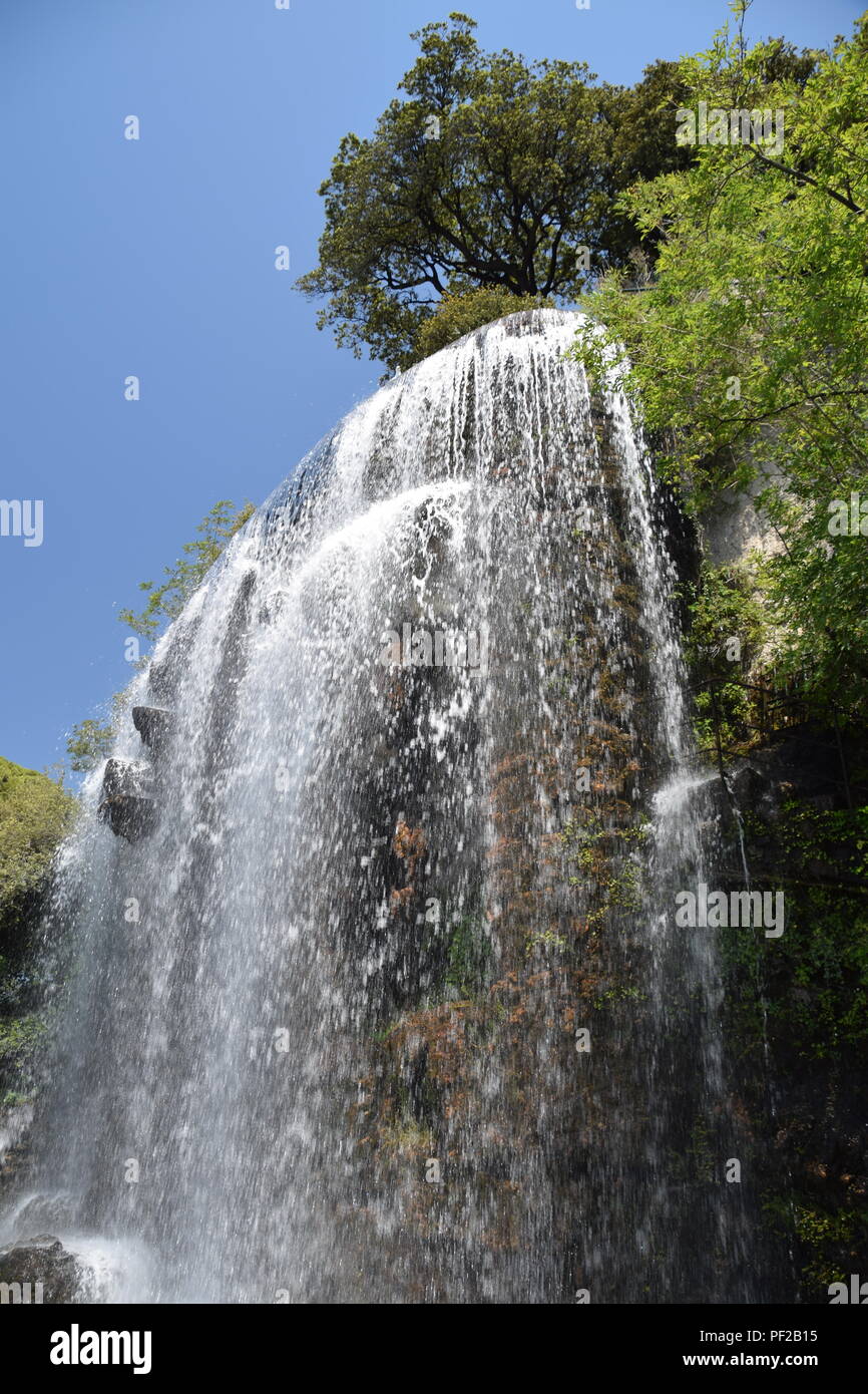 Waterfall In French